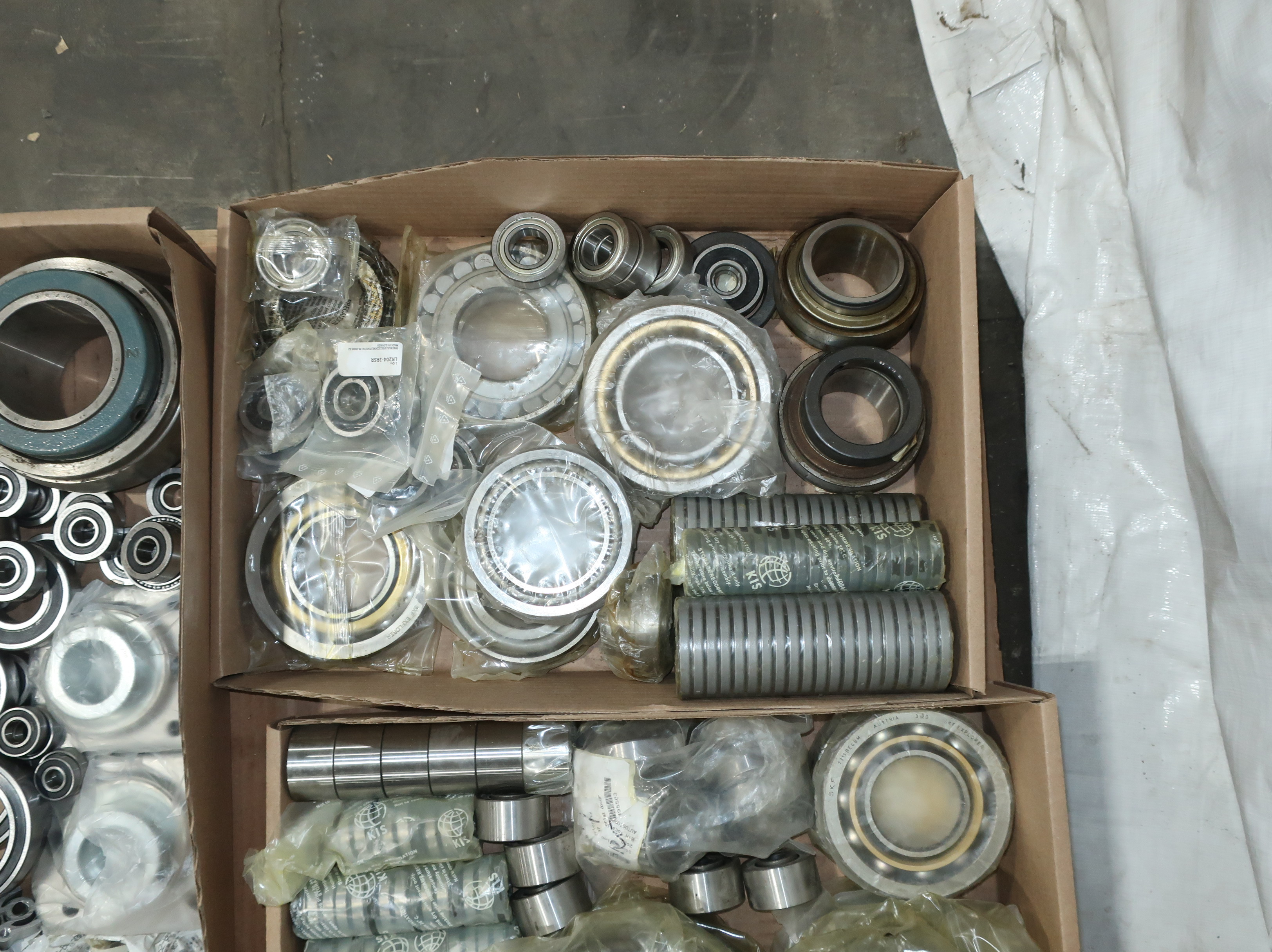 SKU 1739371 - PALLET OF ASSORTED BEARINGS, ROLLER, BALL, NEEDLE ...