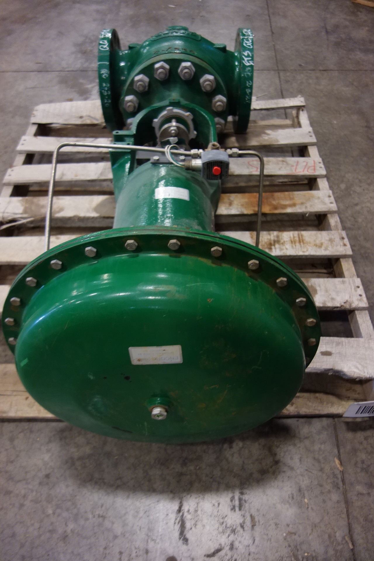 FISHER DIAPHRAGM CONTROL VALVE 667/ET For Sale | Aucto
