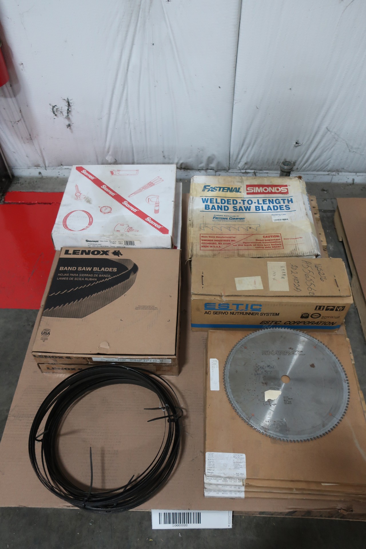 2 PALLETS OF ASSORTED POWER TOOLS, PARTS & ACCESSORIES For Sale | Aucto