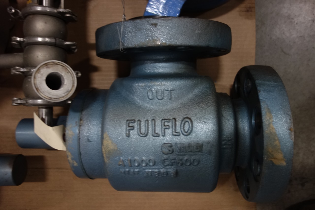 2 PALLETS OF ASSORTED VALVES AND VALVE ACCESSORIES