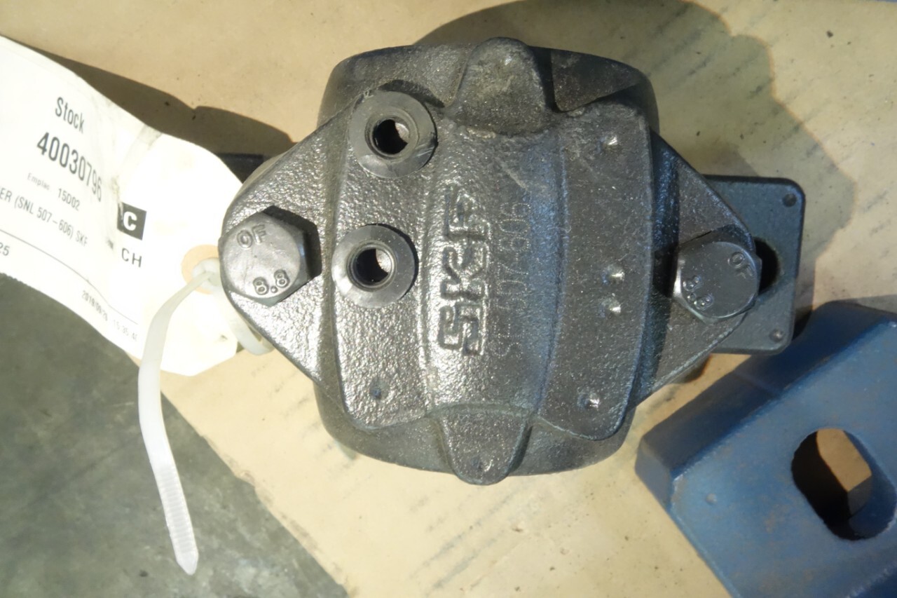 PALLET OF SKF SPLIT CASE PILLOW BLOCK BEARING HOUSINGS