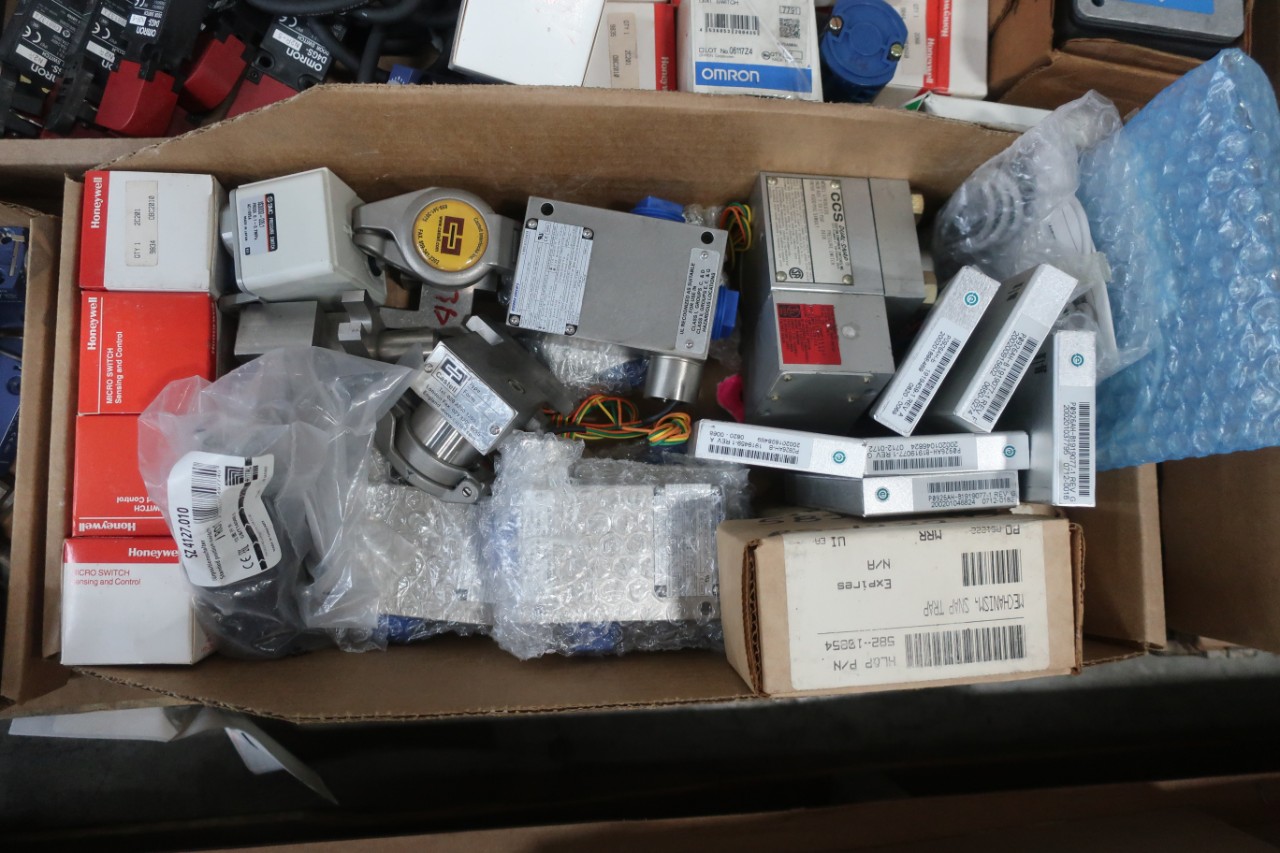 SKU 1067076 - 3 PALLETS OF ASSORTED SWITCHES