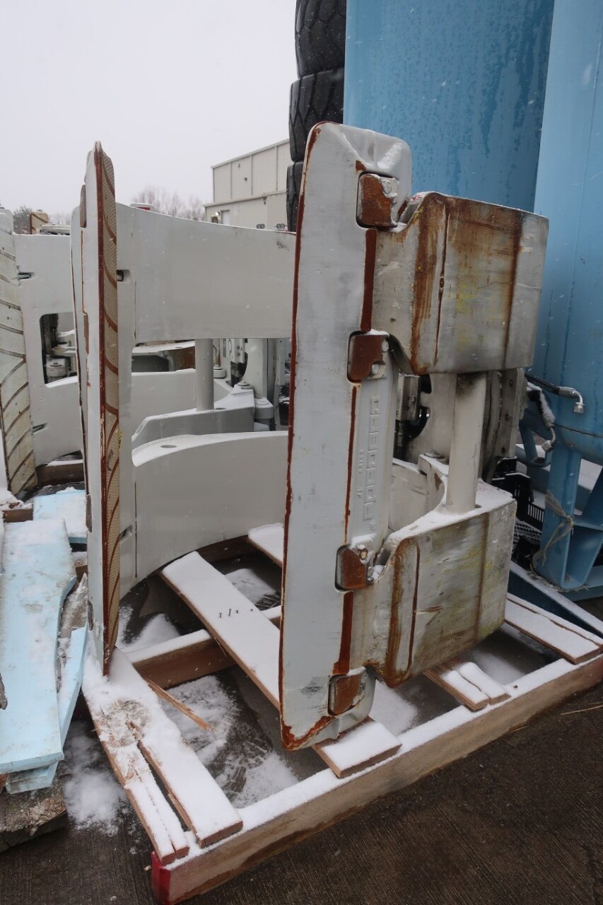 CASCADE 60G-RC-B003 PAPER ROLL CLAMP FORK-TRUCK ATTACHCHMENT