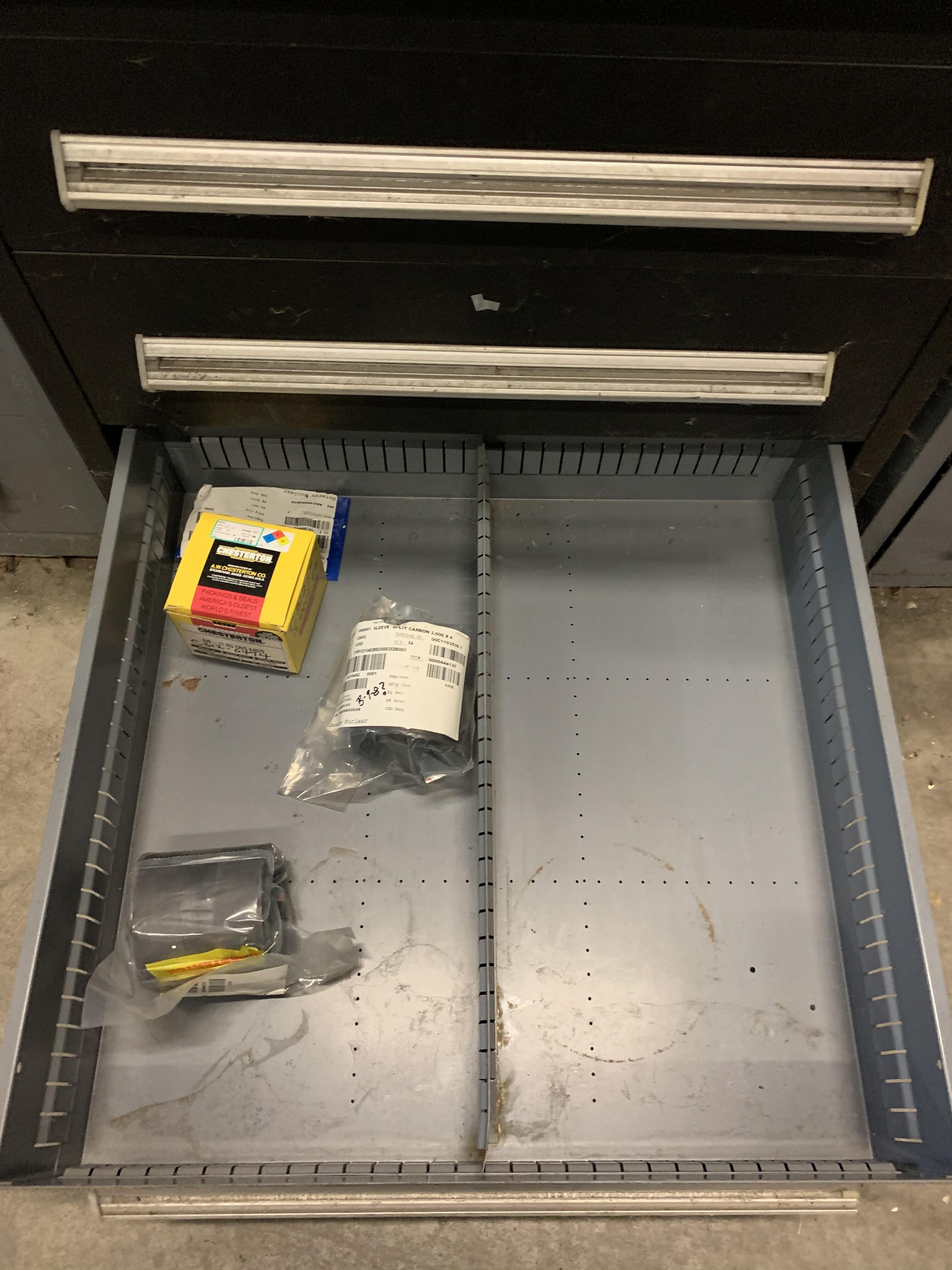 Vidmar 8 Drawer Cabinet