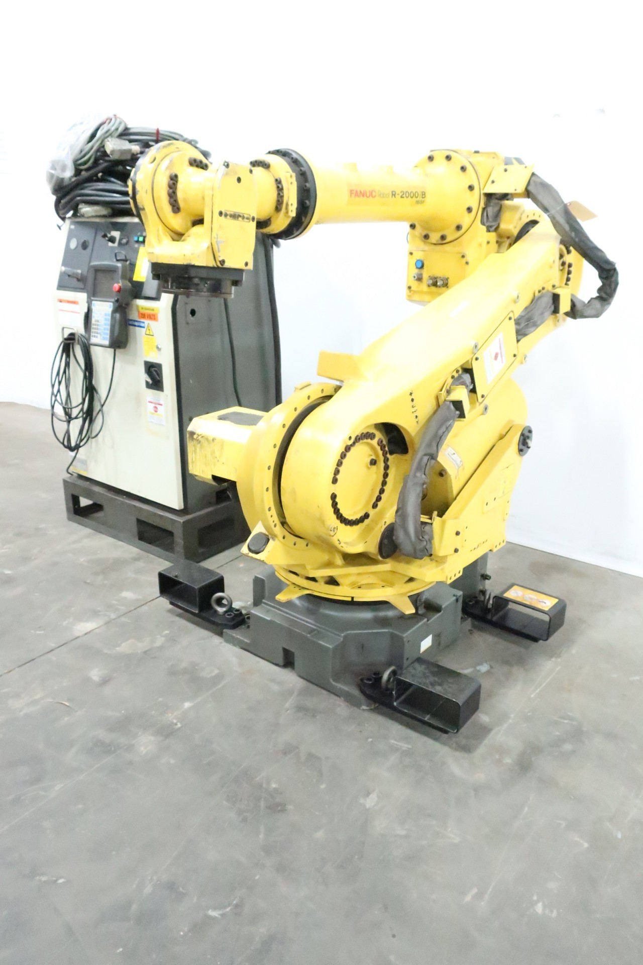 FANUC R-2000IB ROBOT 165F TYPE A05B-1329-B201 COMPLETE ASSEMBLY For ...