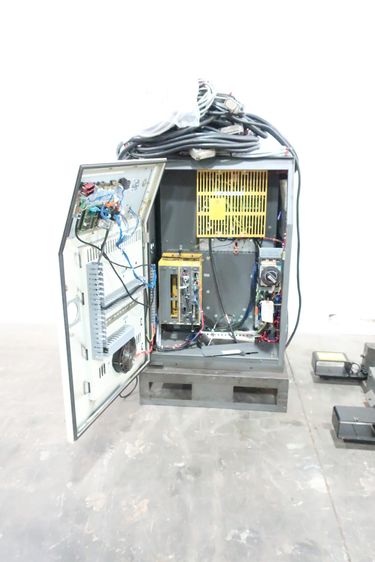 FANUC R-2000IB ROBOT 165F TYPE A05B-1329-B201 COMPLETE ASSEMBLY For ...