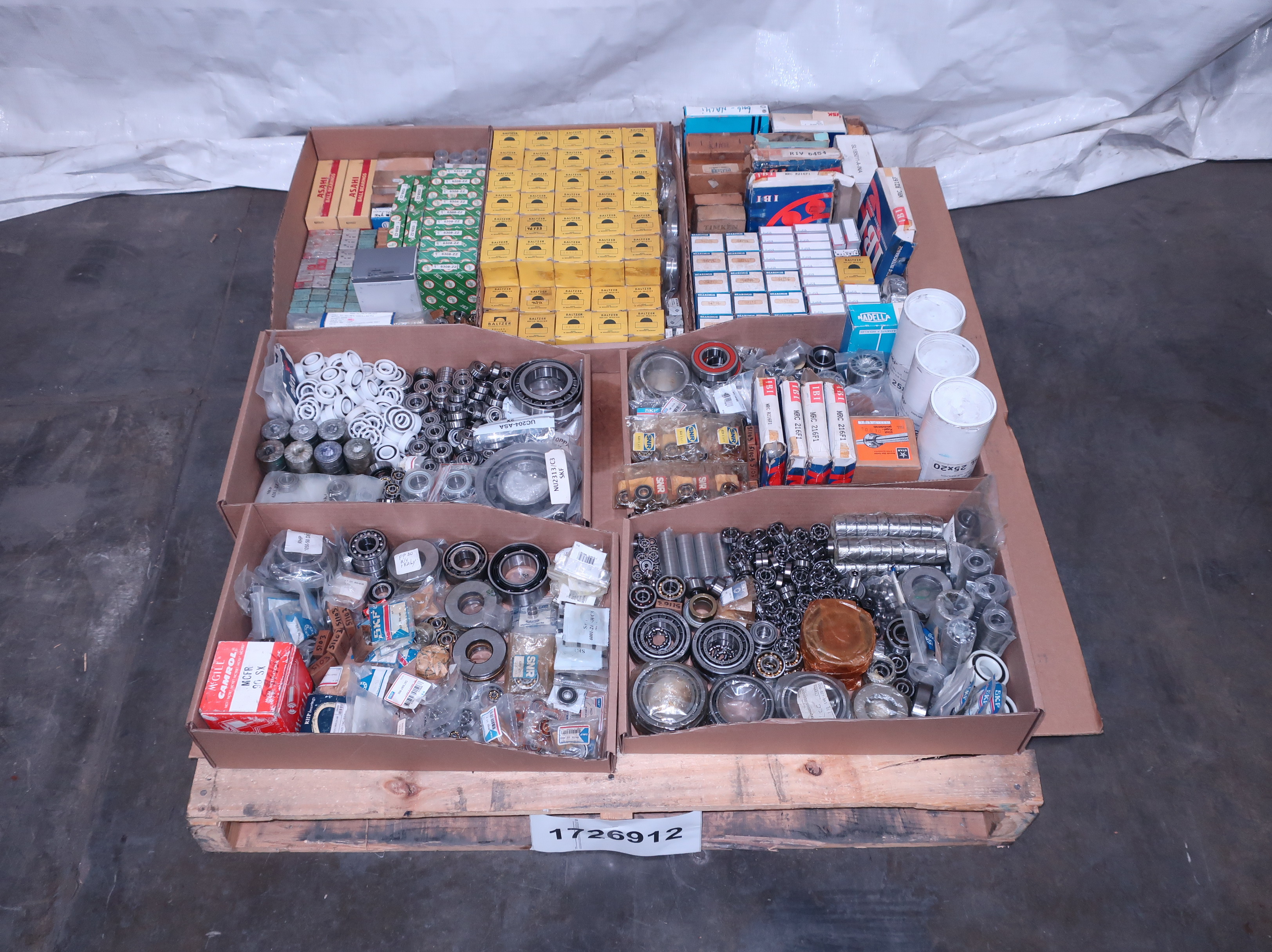 SKU 1726912 - PALLET OF ASSORTED BEARINGS For Sale | Aucto