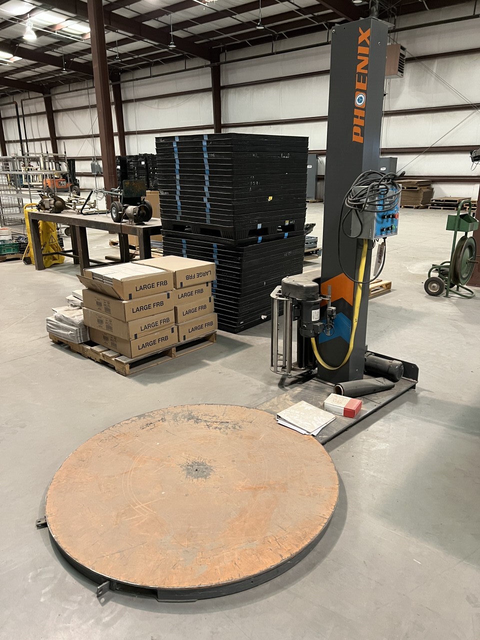 PHOENIX PLP-2100 TURNTABLE PALLET WRAPPER (NEW MEXICO)