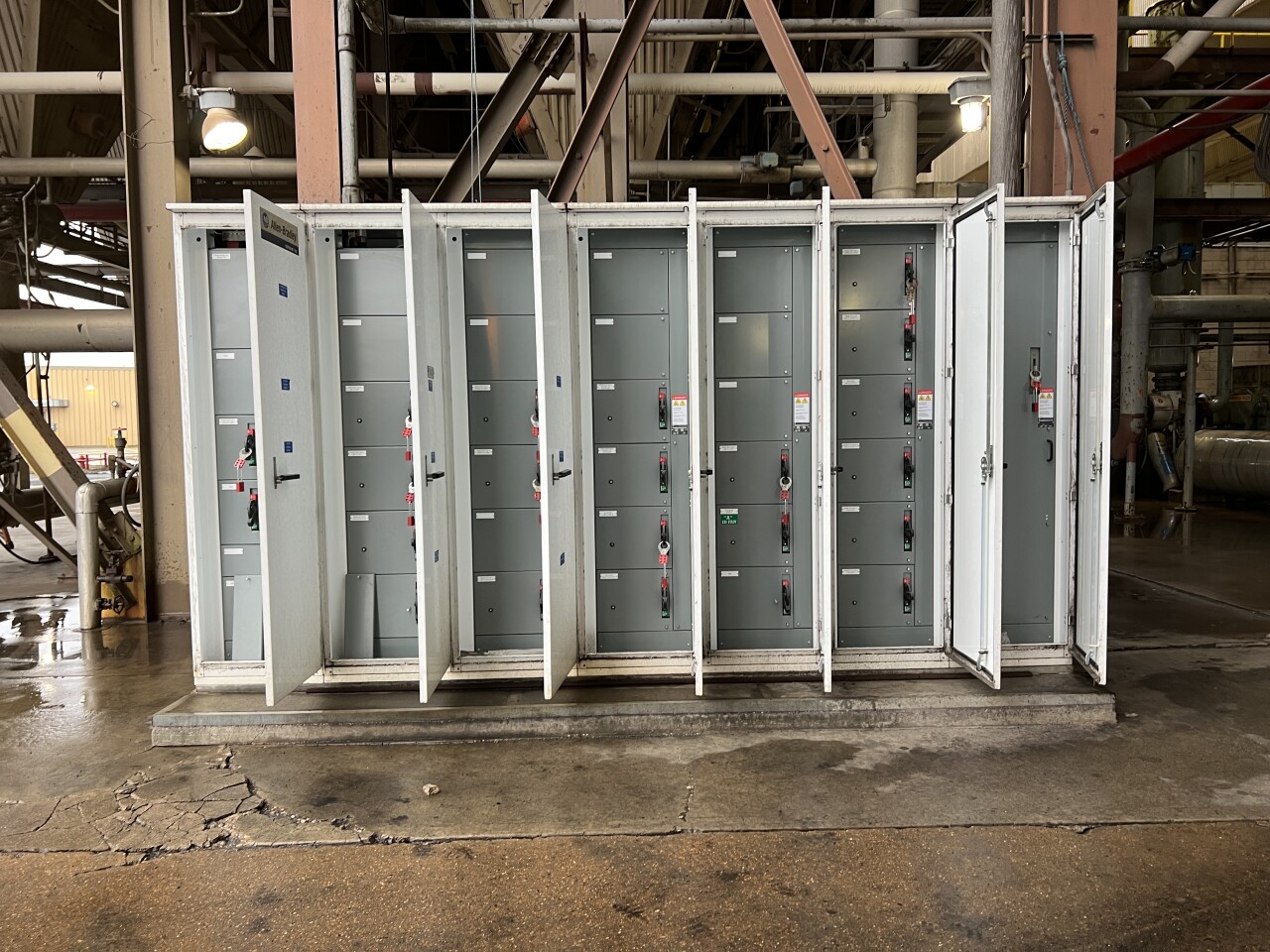 Allen Bradley Centerline 2100 MCCs For Sale | Aucto