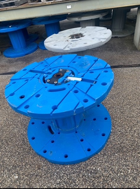 Reuseable Plastic Reels for Utility Conductor