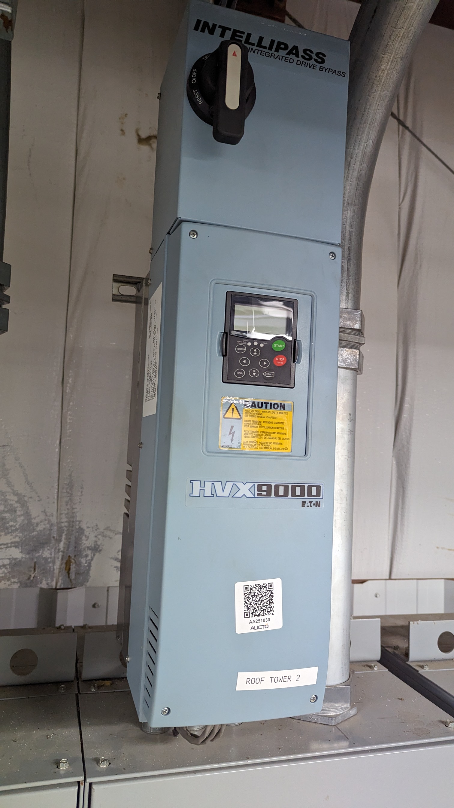 Bulk Lot of 2003 Eaton HVX04014B1B4K9 Adjustable Frequency Drives - QTY ...