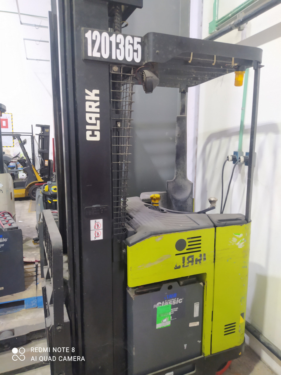 Cancun - Clark Eléctrico NPR22 Montacargas For Sale | Aucto