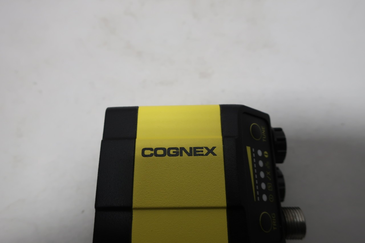 COGNEX 828-0368-1R D1 24V-DC BAR CODE SCANNER