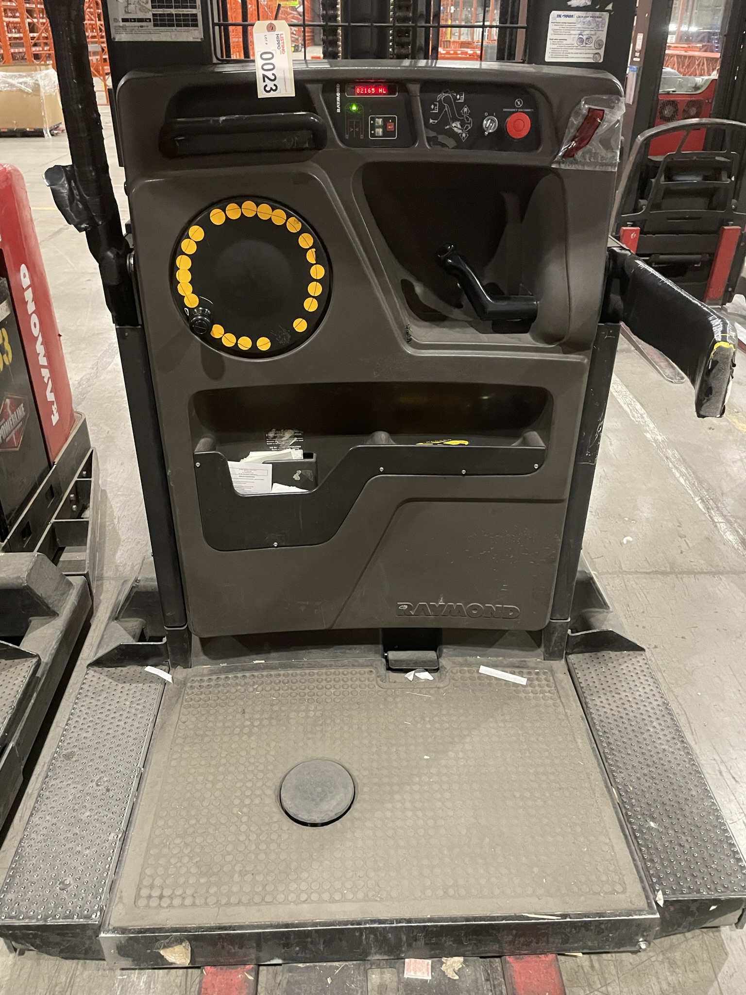 2008 RAYMOND 560-OPC30TT ORDER PICKER For Sale | Aucto