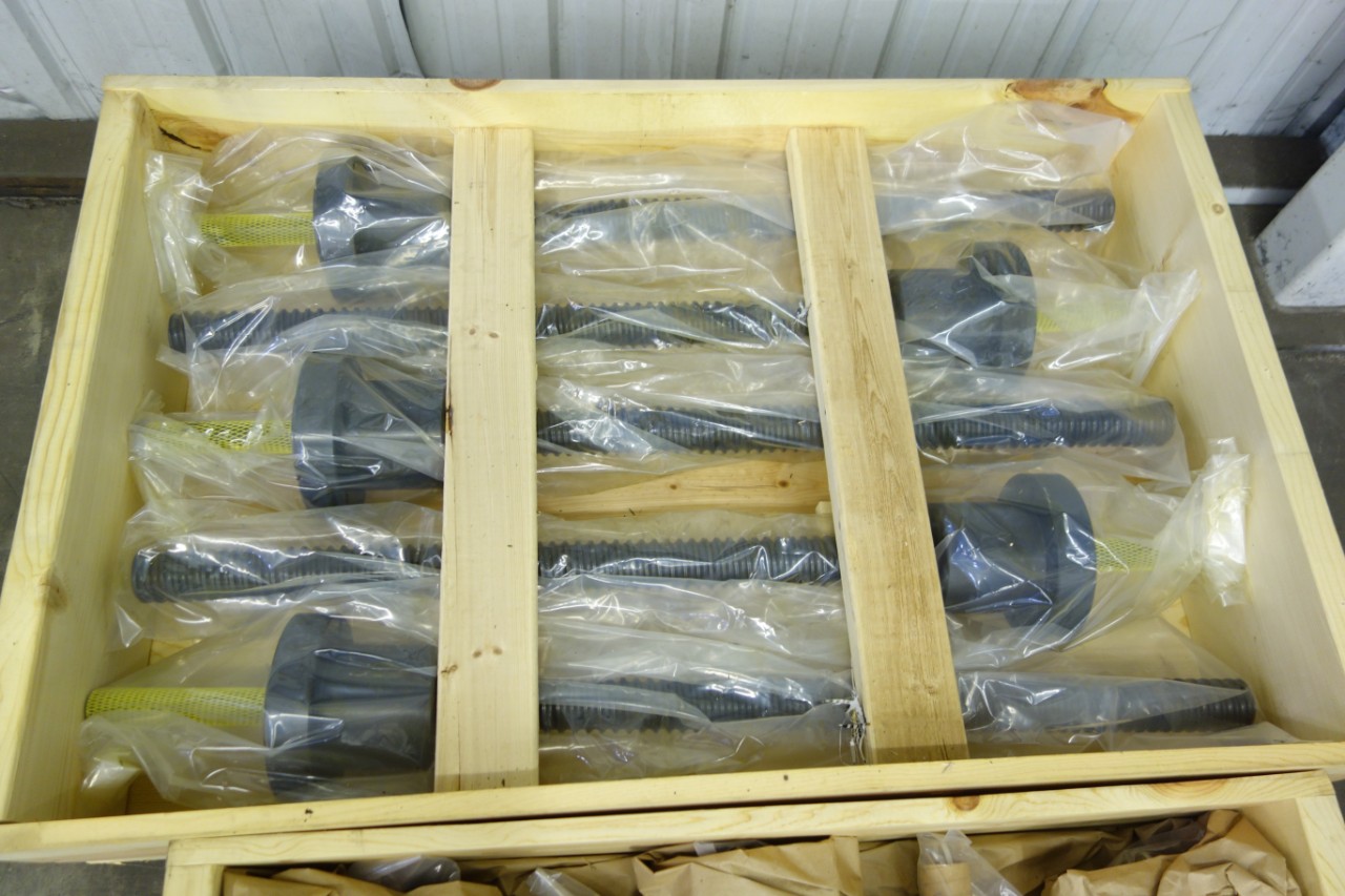 LOT OF 5 BALL SCREW ASSEMBLIES AND NUTS