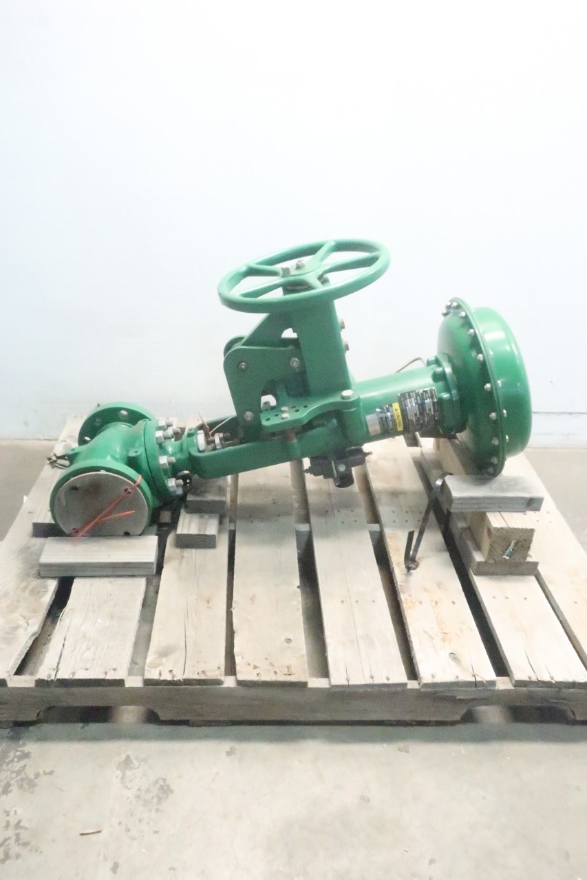 FISHER TYPE ET SIZE 45I 667 300 STEEL FLANGED 3IN CONTROL VALVE