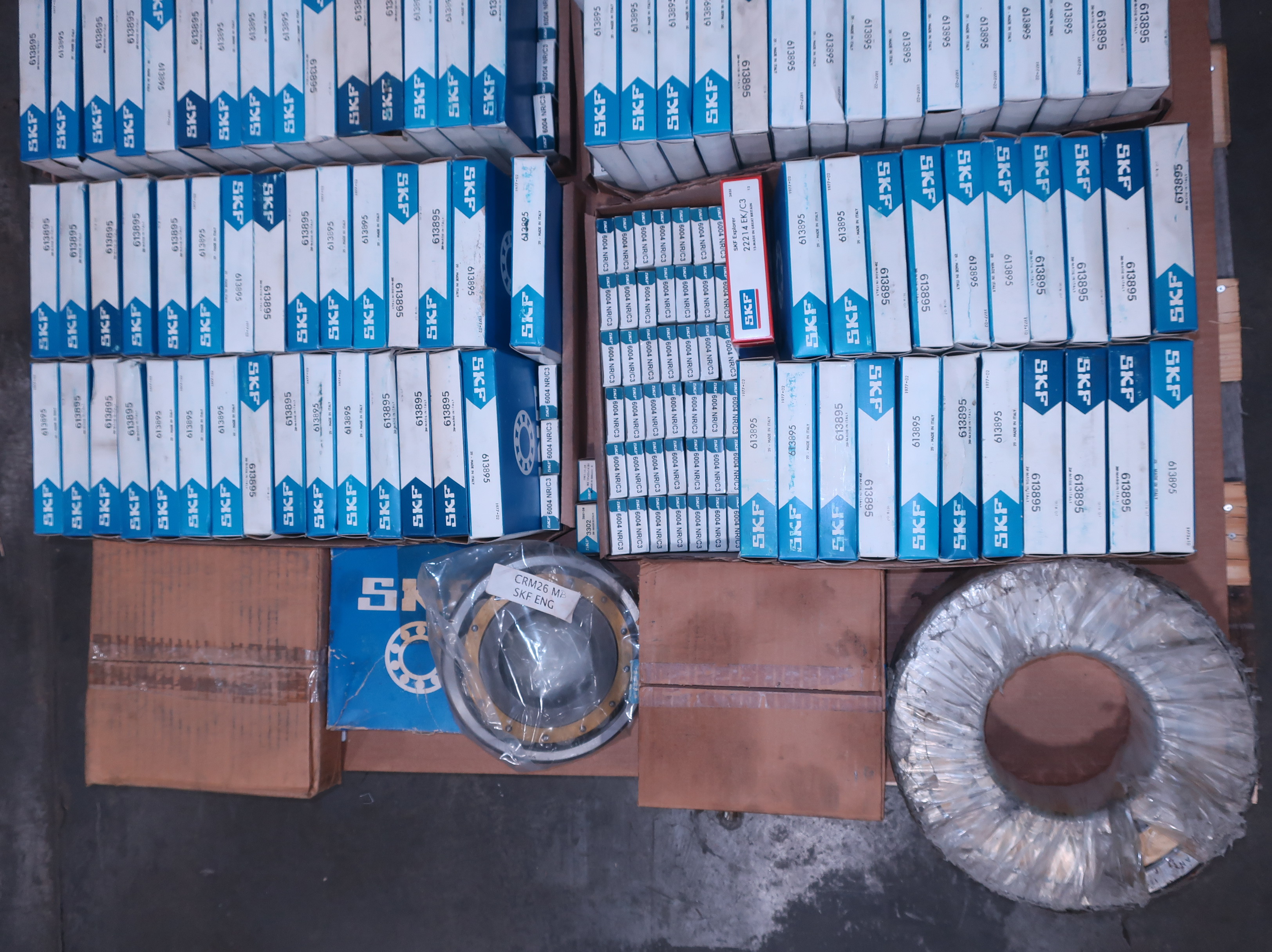 SKU 1726869 - PALLET OF ASSORTED SKF BALL BEARINGS For Sale | Aucto
