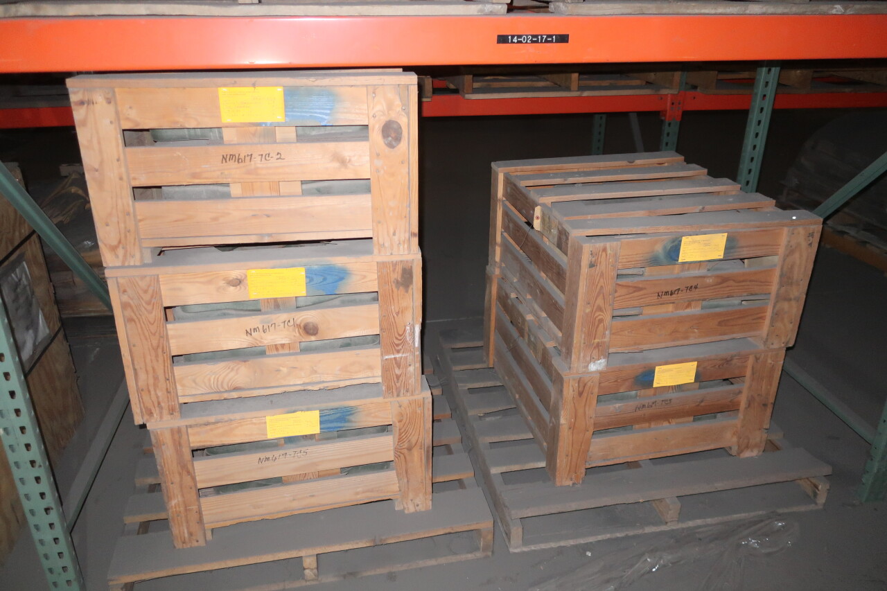 CONTENTS OF 8X SECTIONS OF PALLET RACKING & 4 CRATES ON FLOOR (EXCLUDES ...