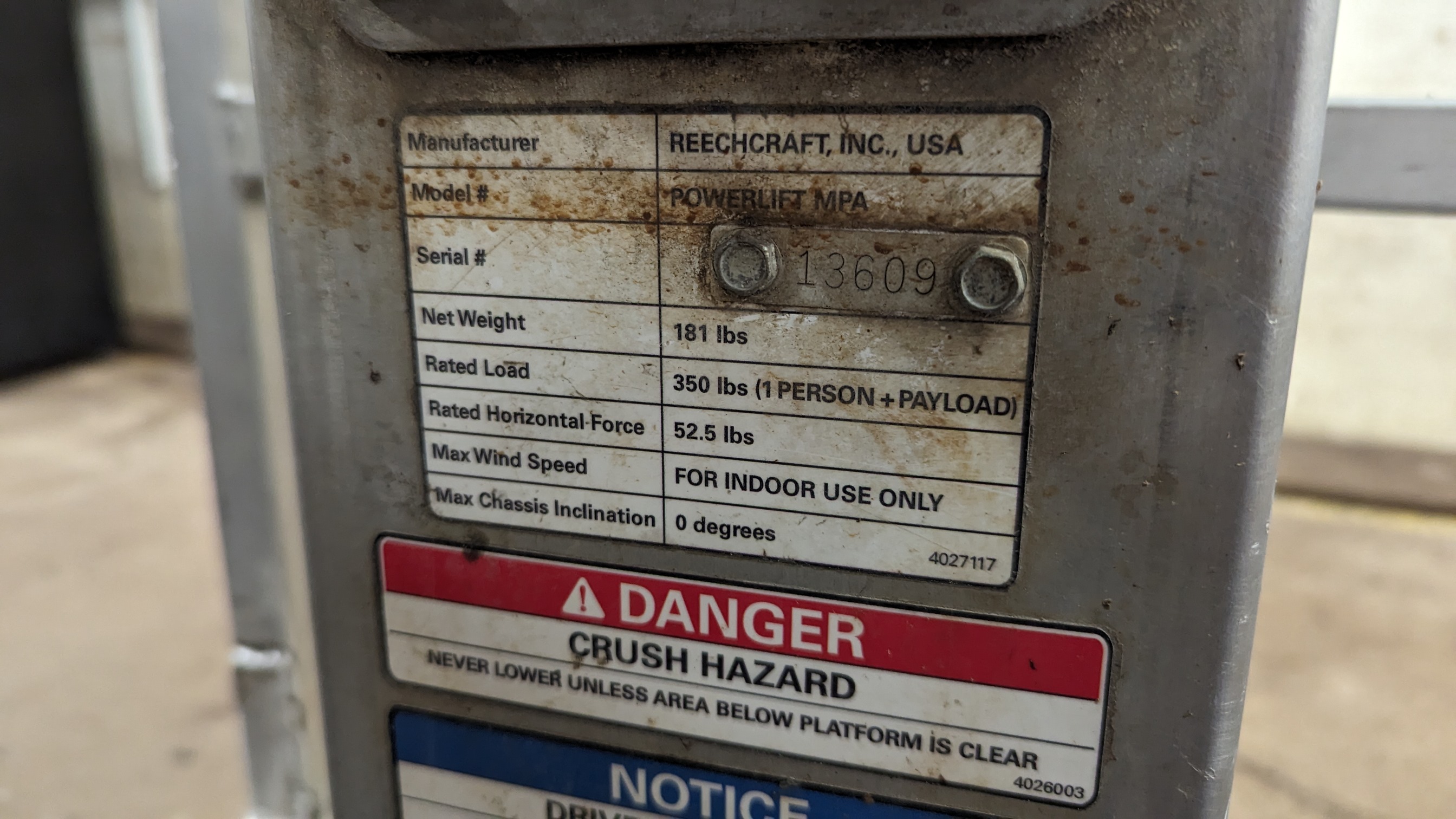 LOT OF 5 REECHCRAFT POWERLIFT MPA LIFTS