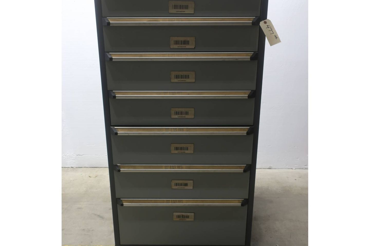 LOT OF 29 ASSORTED ROUSSEAU CABINETS For Sale | Aucto