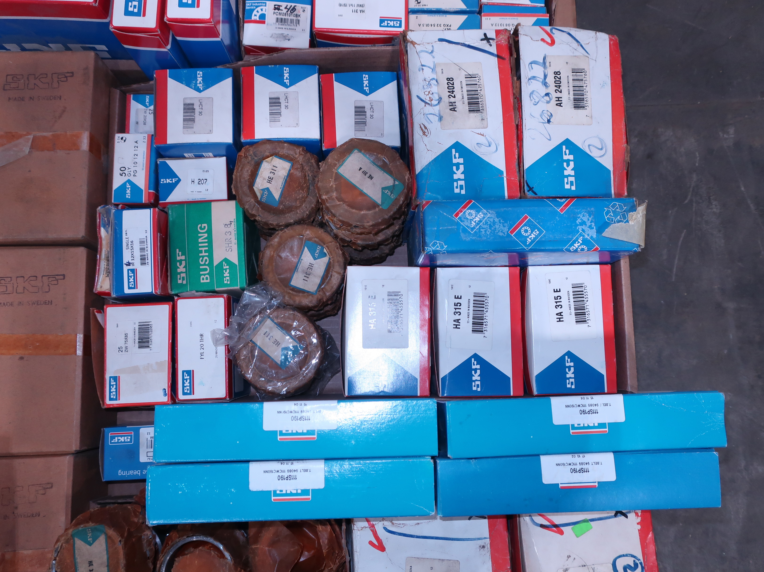SKU 1726728 - PALLET OF ASSORTED SKF BEARINGS AND PARTS For Sale | Aucto
