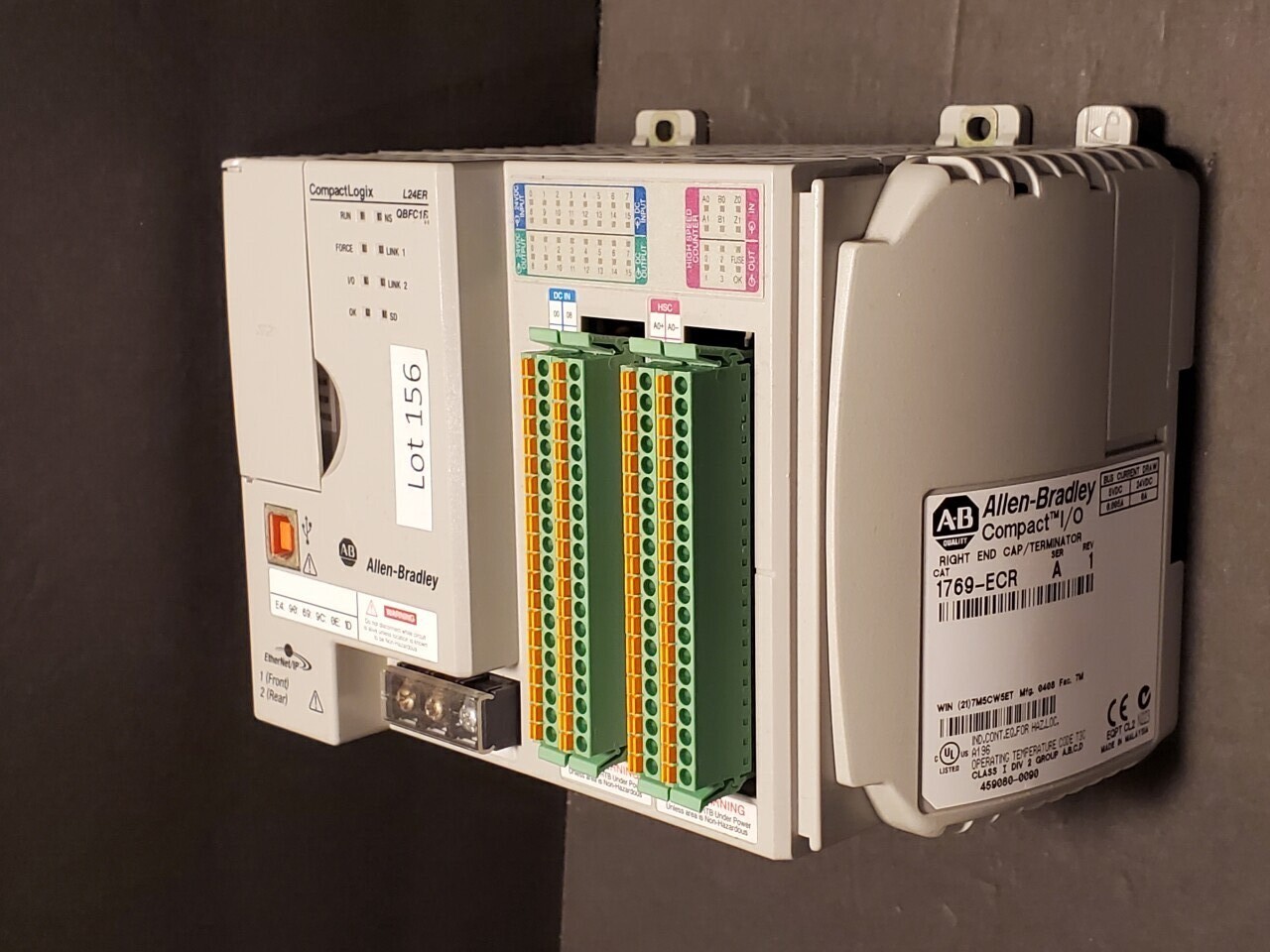 Allen Bradley CompactLogix 1769-L24ER-QBFC1B Plus 1769-ECR