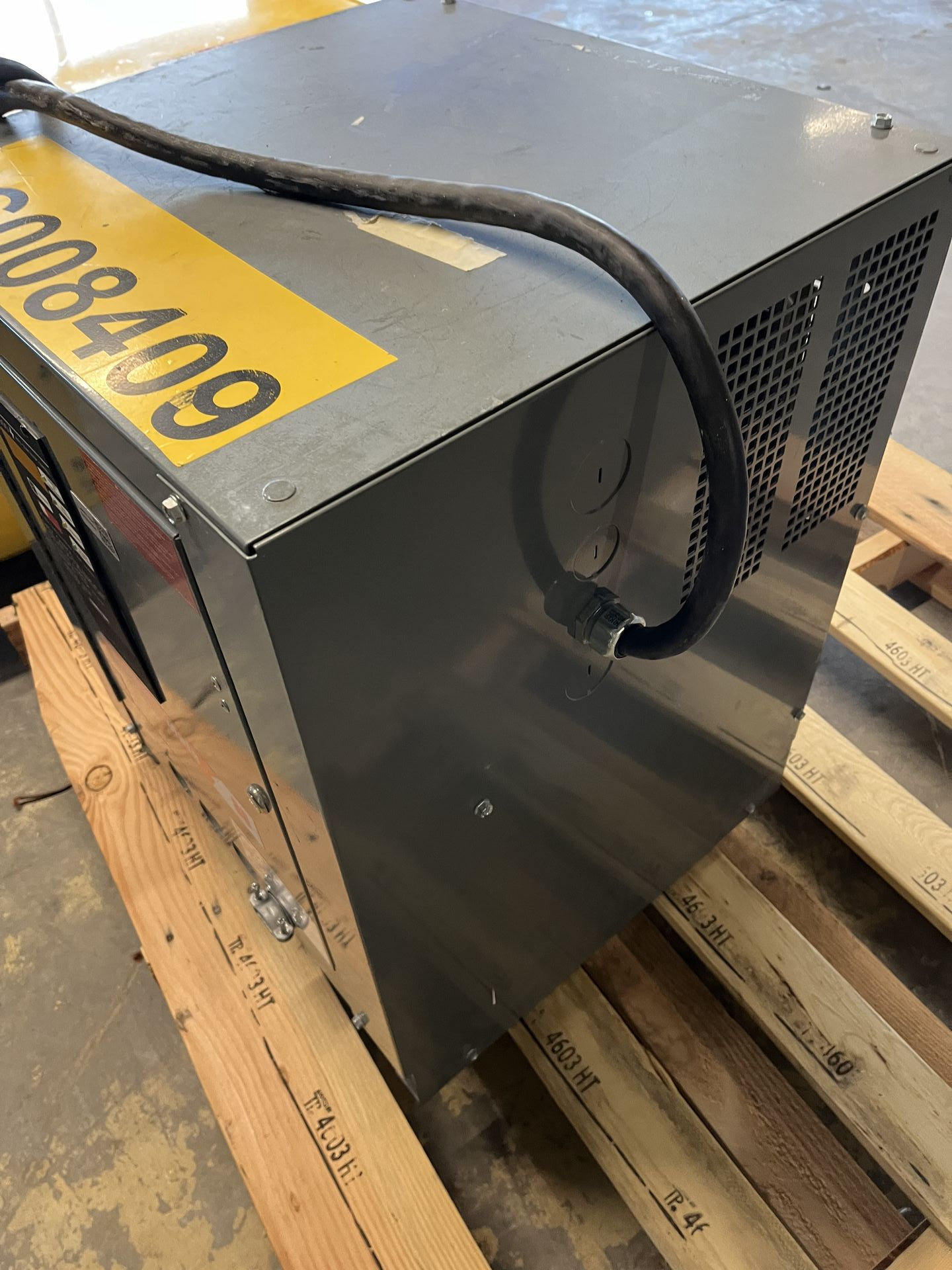 Ametek Prestolite Power - BATTERY MATE 80 (Lot 2600328) Charleston