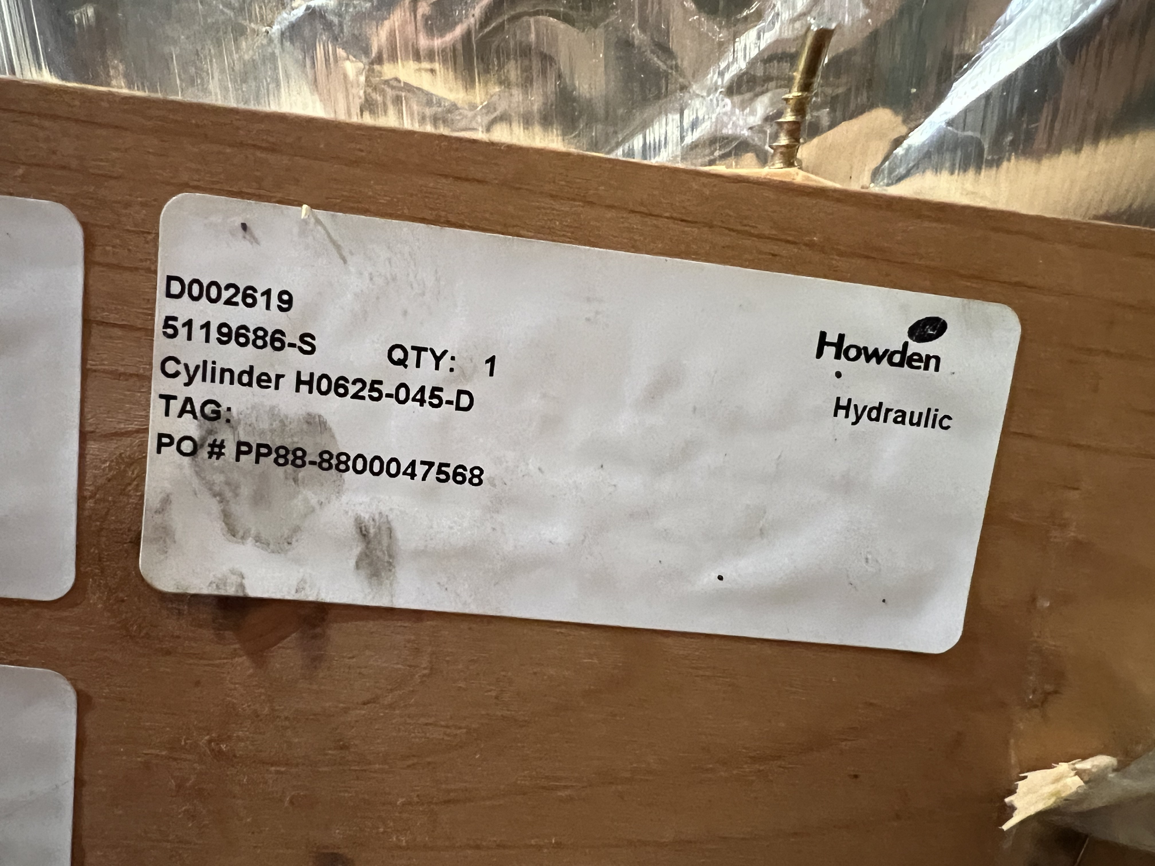 HOWDEN HYDRAULIC CYLINDER