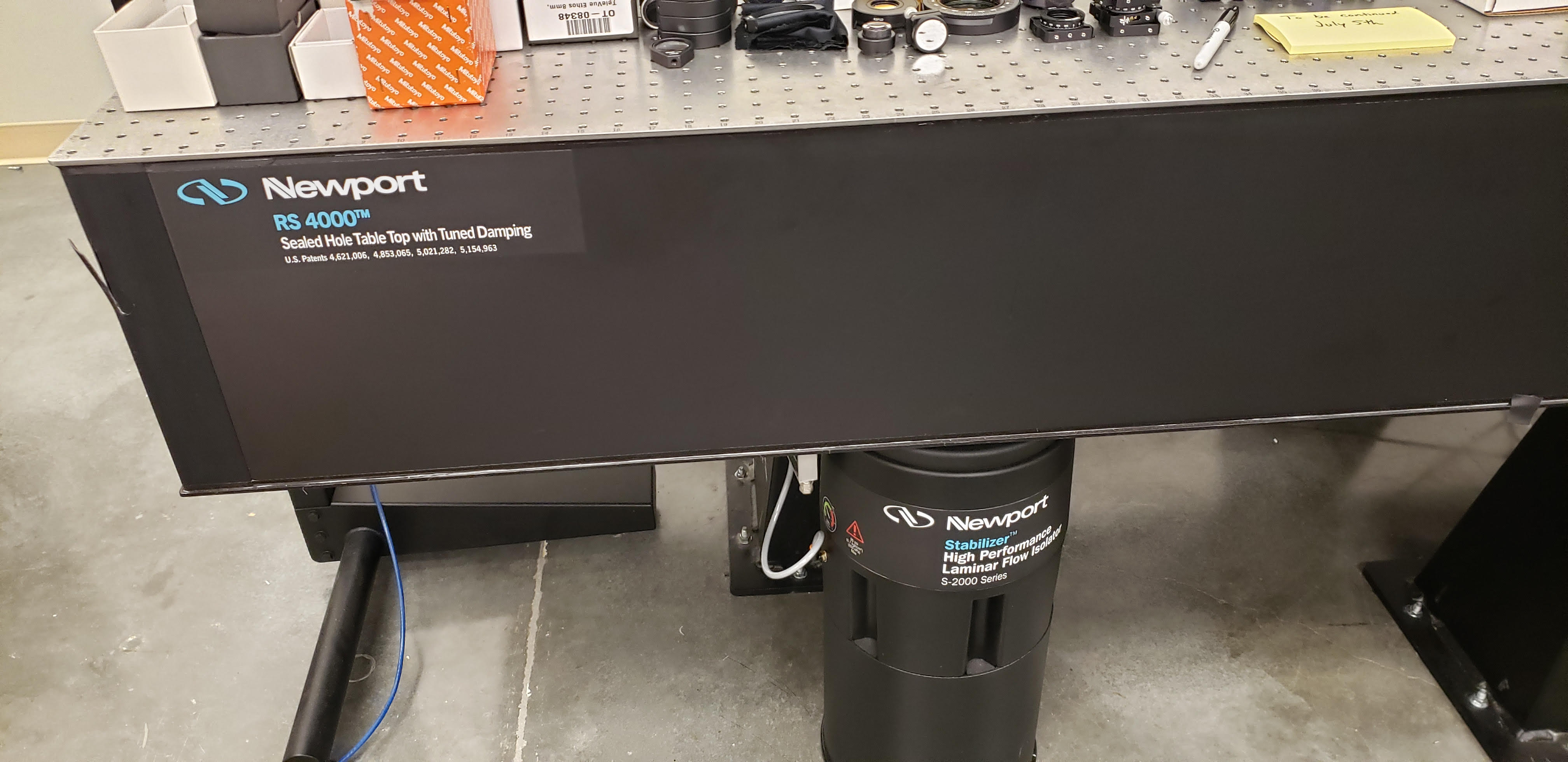NEWPORT RS 4000 OPTICS WORK TABLE For Sale | Aucto