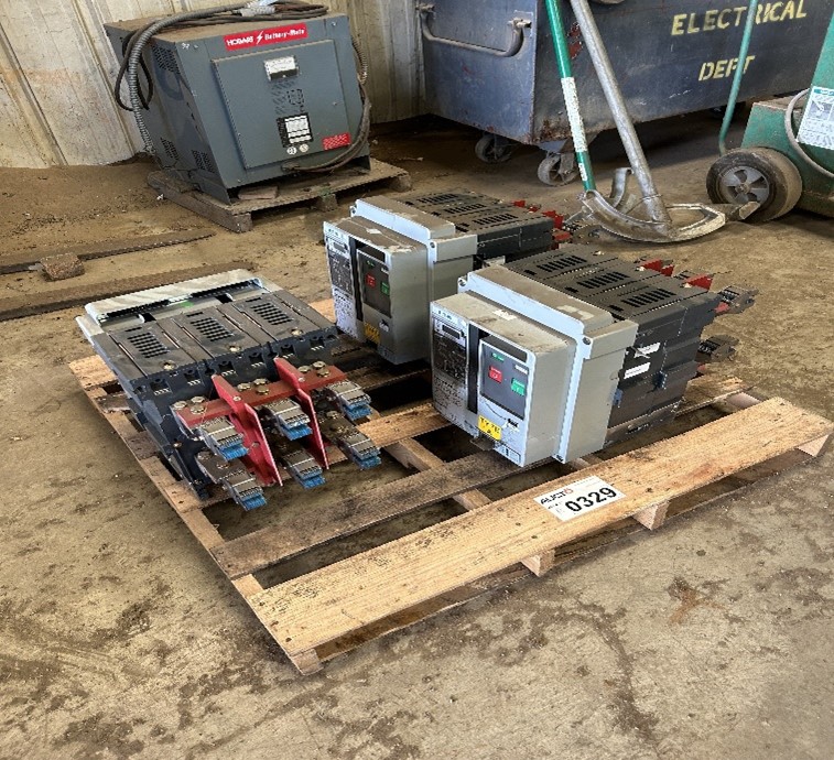 QTY 3 - EATON K600-AR600NM LOW VOLTAGE POWER CIRCUIT BREAKER