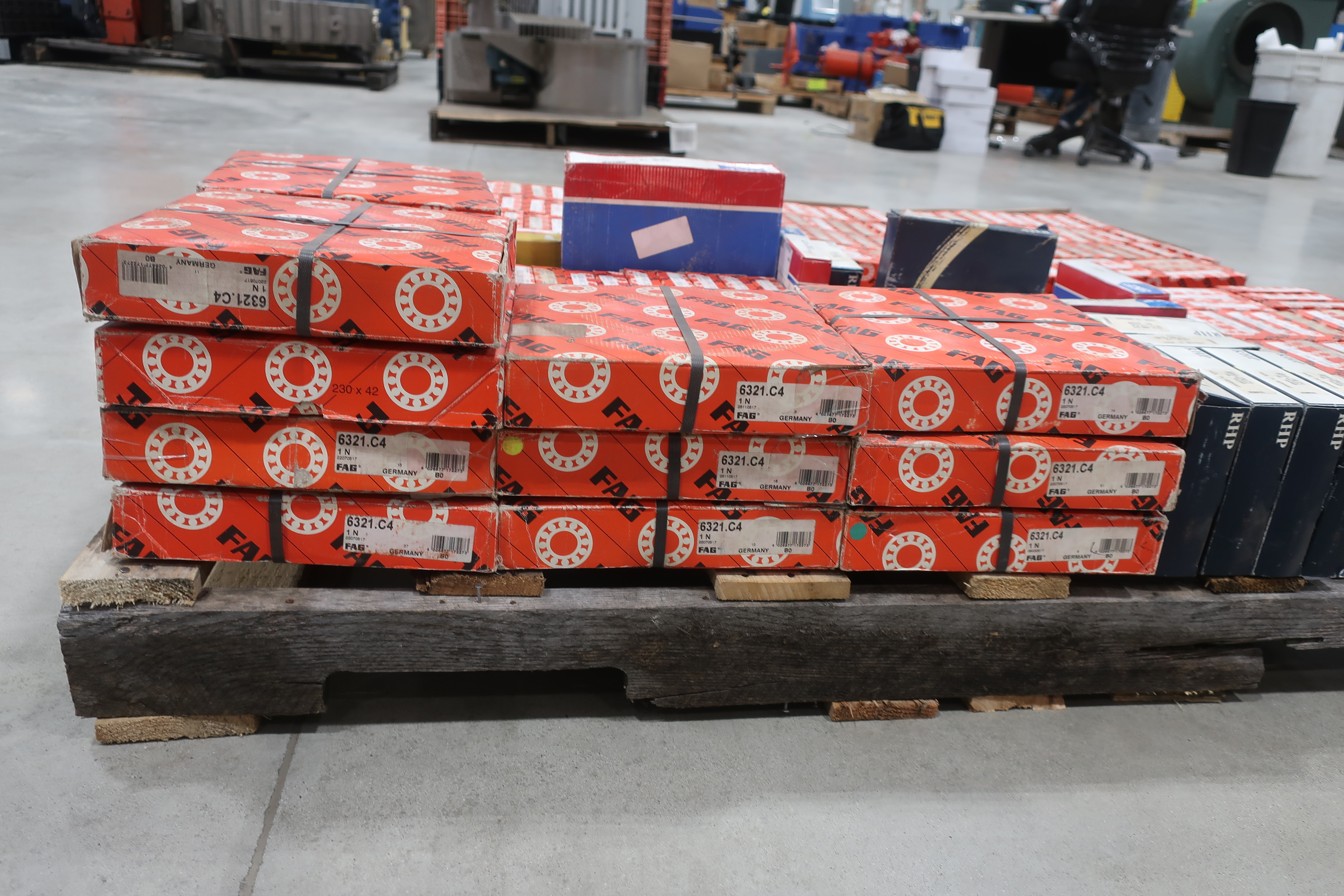 SKU 1739233 - PALLET OF ASSORTED BEARINGS, FAG, SKF, RHP For Sale | Aucto
