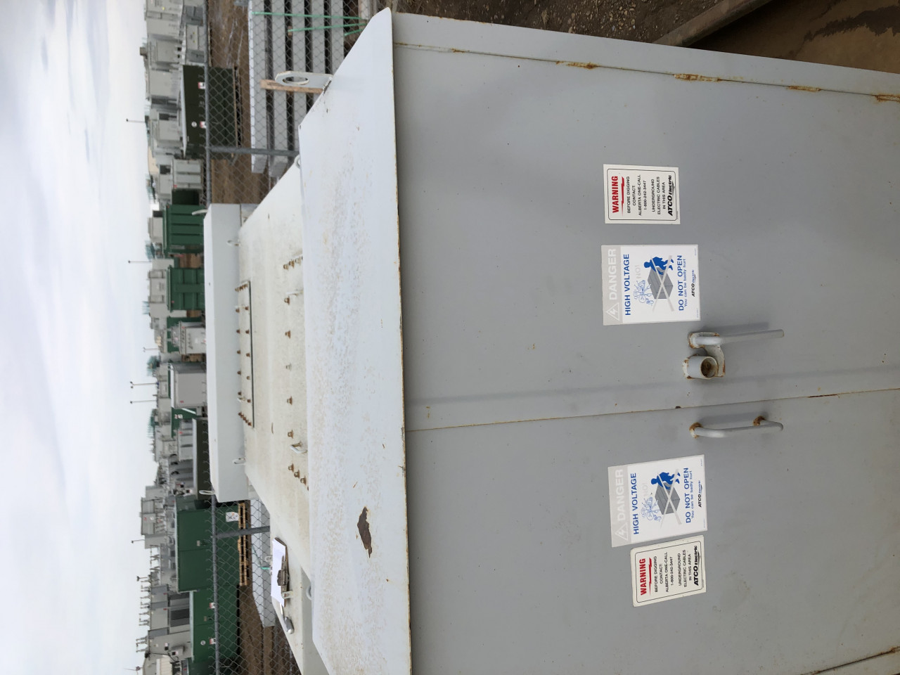 Cooper Power System 1500KVA 4160Y/2500V-AC Transformer