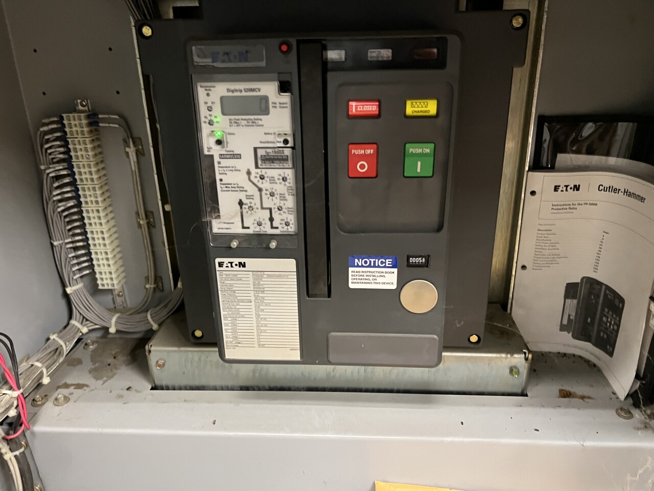Eaton VCP vacuum breaker & switchgear For Sale | Aucto