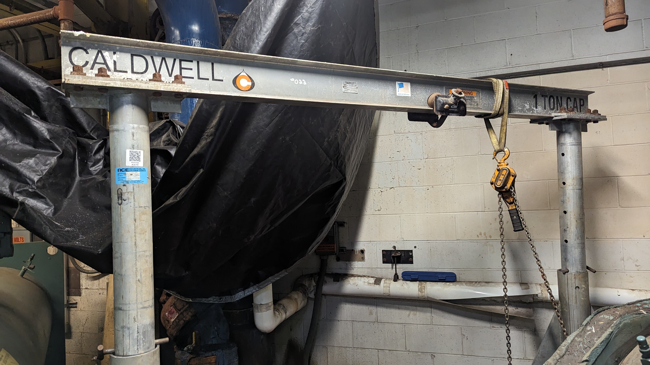 Caldwell KA90-1-6/7 2,000 lb Overhead Crane with Adjustable A Frame