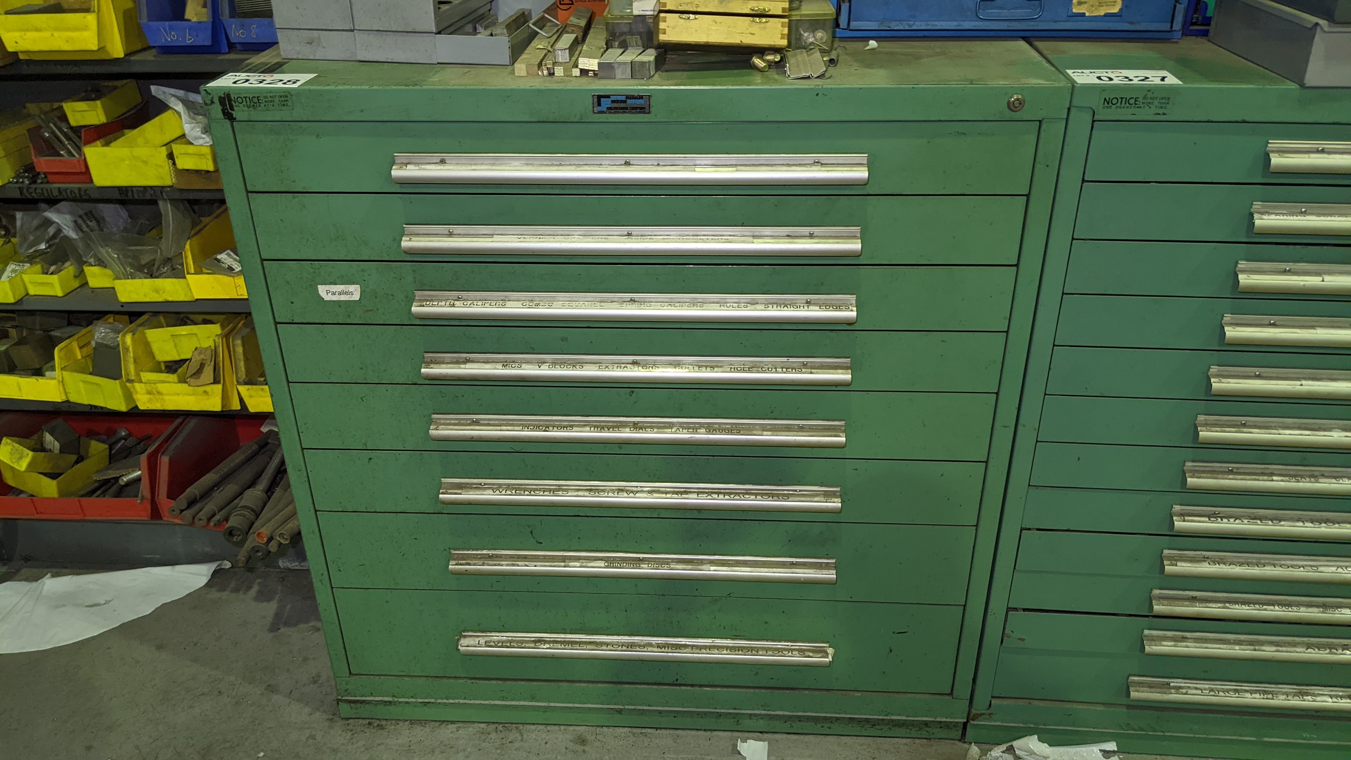 RACK ENGINEERING COMPANY 8 DRAWER TOOL CHEST WITH CONTENTS
