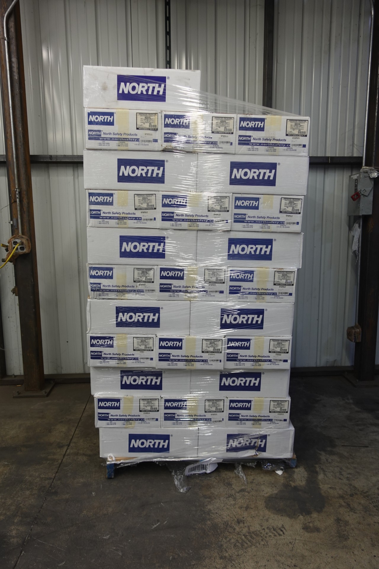 PALLET OF NORTH 4200M FACE RESPIRATOR, BOXES OF 10