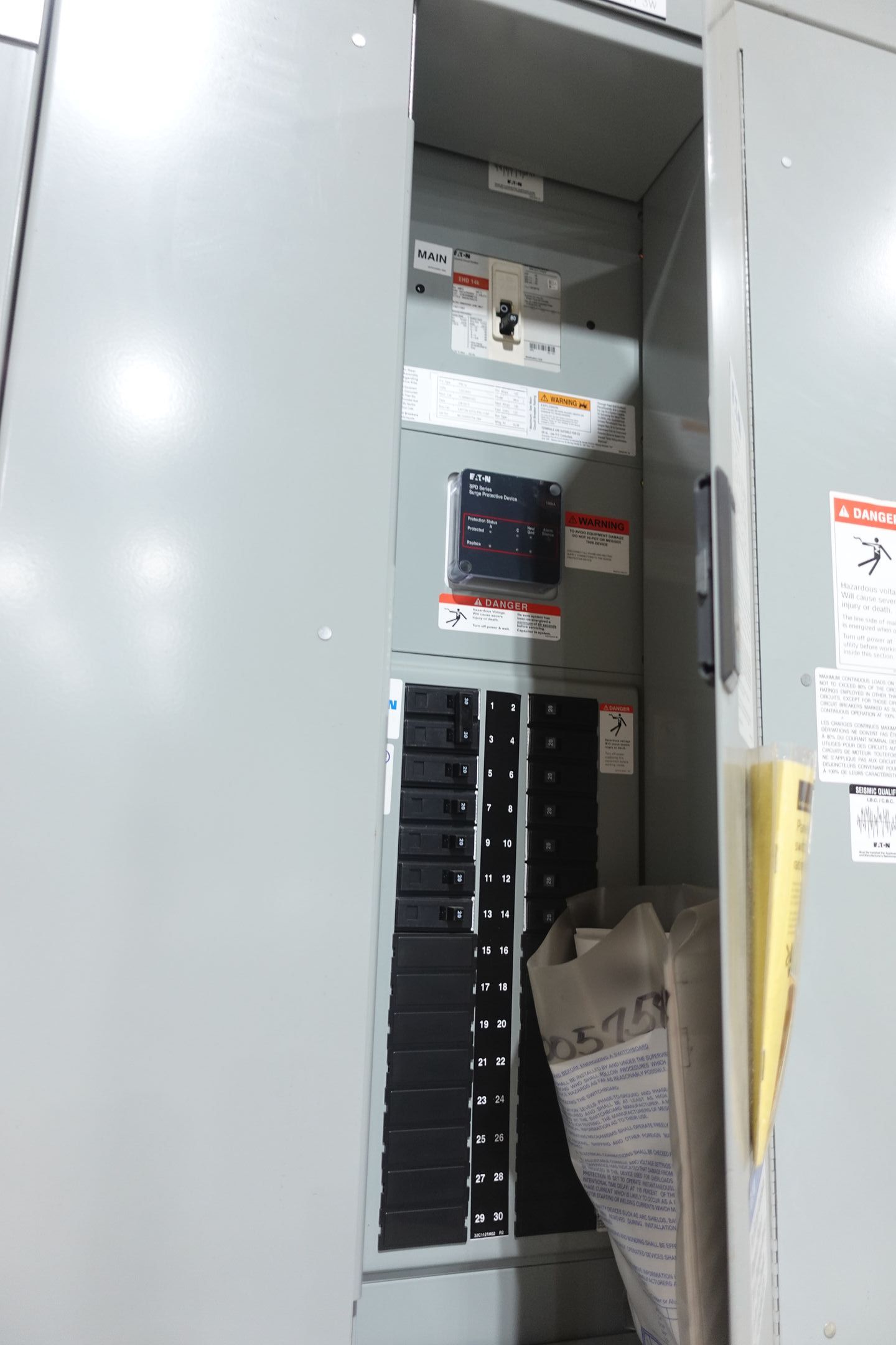 2013 EATON POW-R-LINE SWITCHBOARD, 120/240V, 1 PH, 3 W For Sale | Aucto