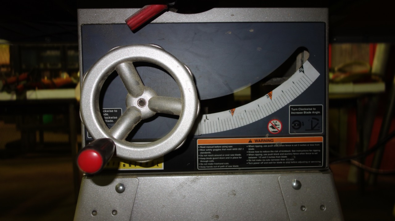 CRAFTSMAN 10 IN TABLE SAW WITH ALIGN A RIP XRC