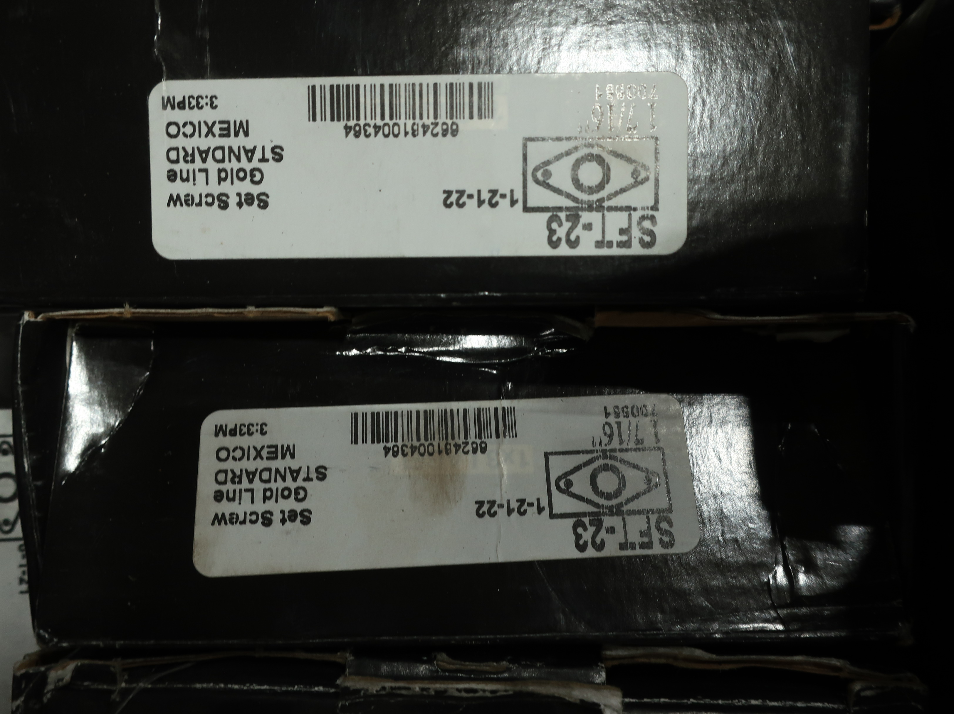 SKU 1739641 - PALLET OF ASSORTED SEAL MASTER For Sale | Aucto