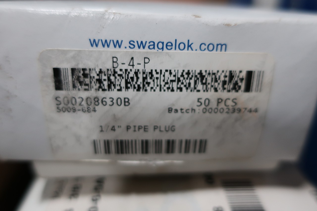 LOT OF ASSORTED SWAGELOK FITTINGS For Sale | Aucto