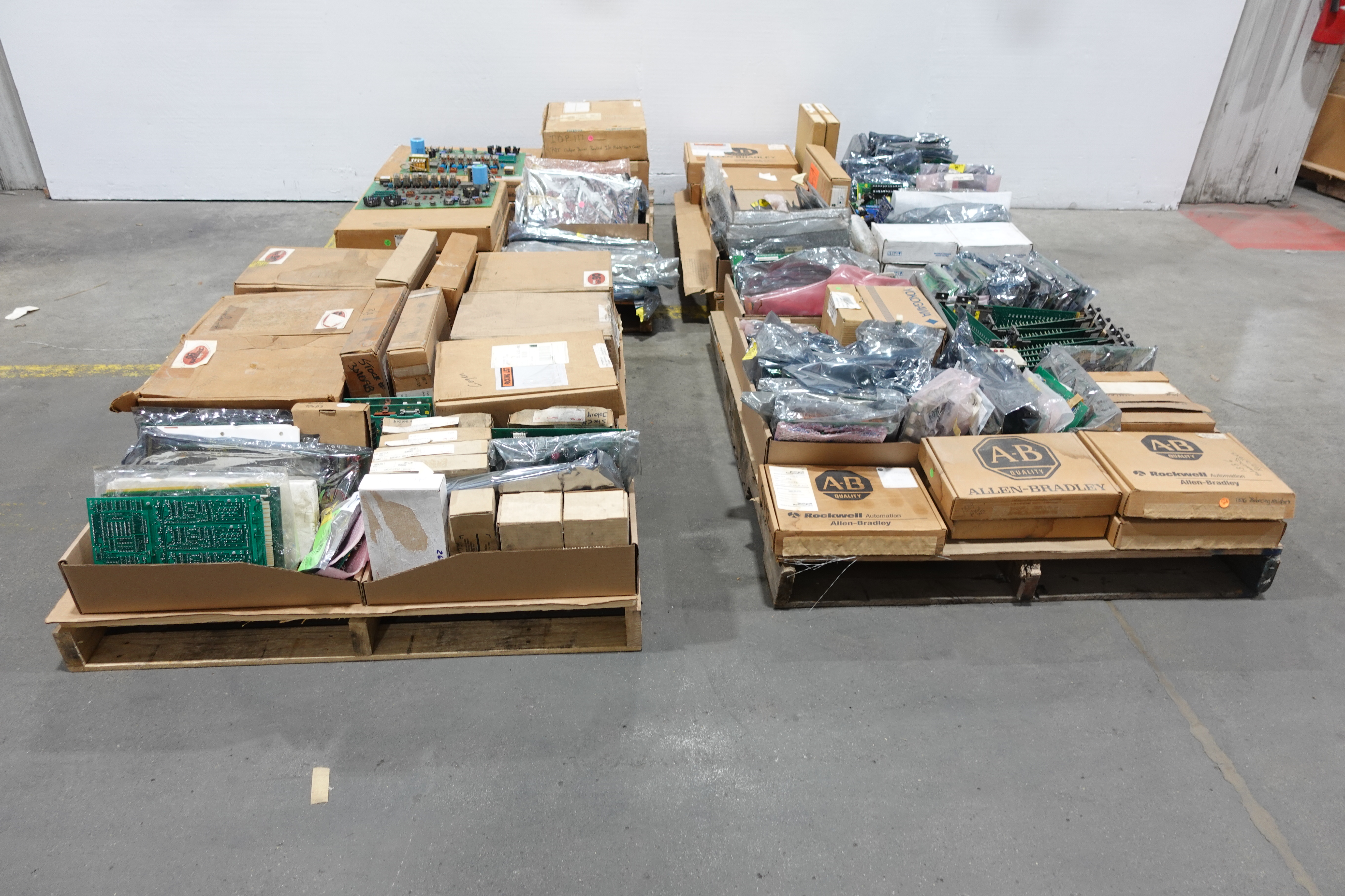 4 PALLETS OF ASSORTED PCB CIRCUIT BOARDS For Sale | Aucto