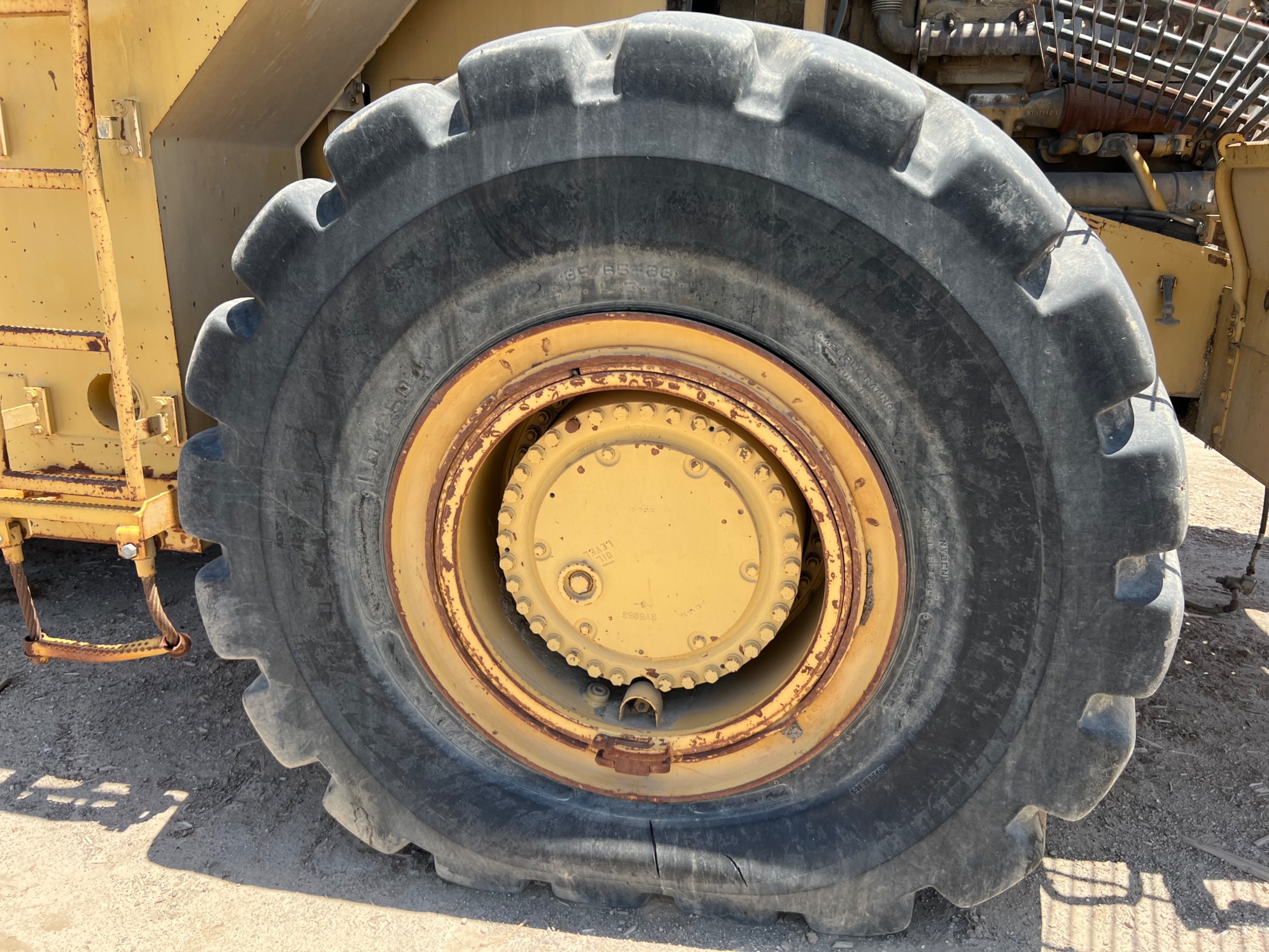 CATERPILLAR 988B WHEEL LOADER For Sale | Aucto