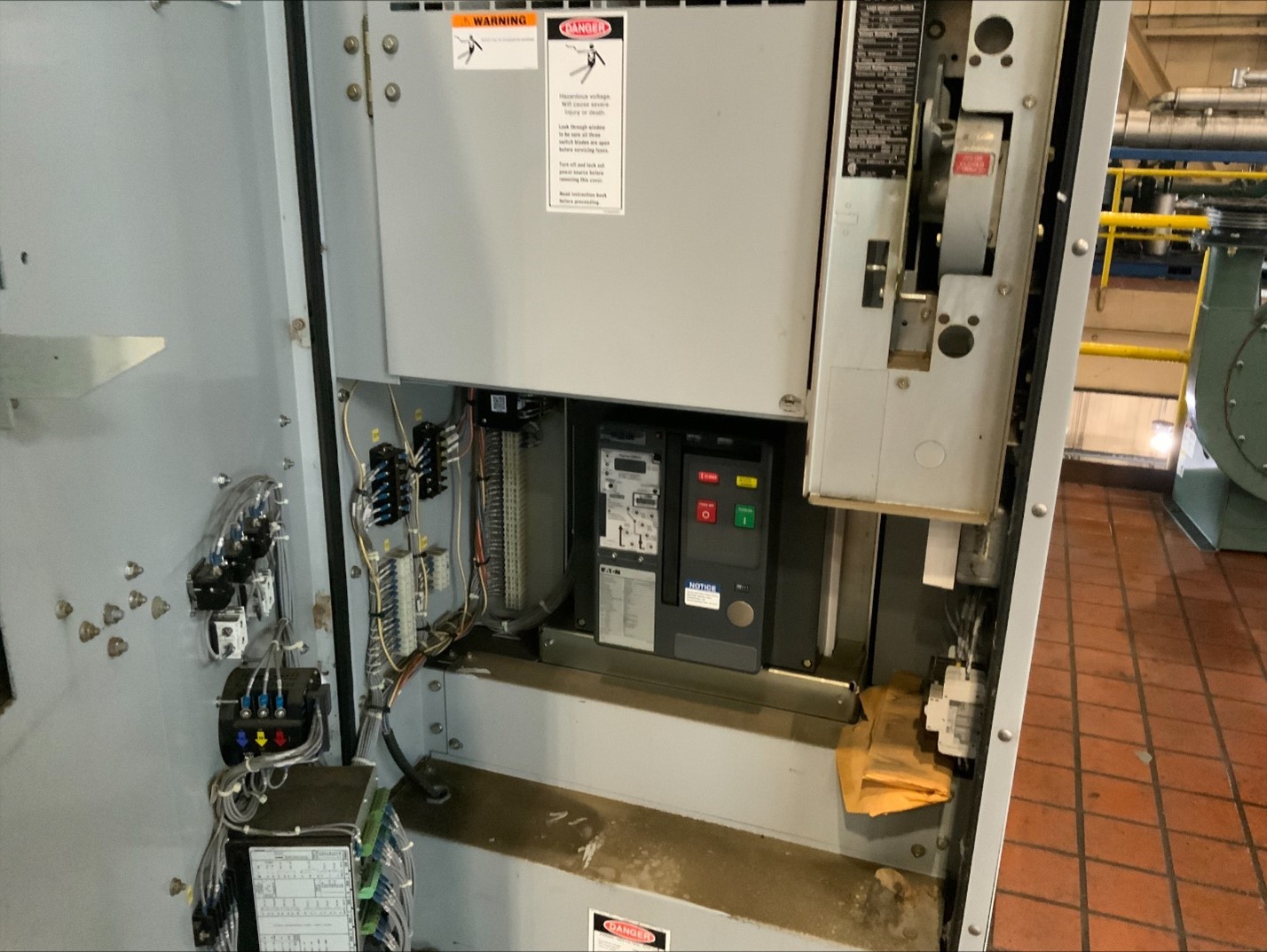 Bulk Lot of Eaton 15KVA Switch Over Breaker Combo (Quantity of 2)