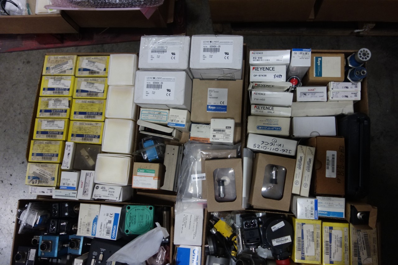 3 PALLETS OF ASSORTED SENSORS For Sale | Aucto