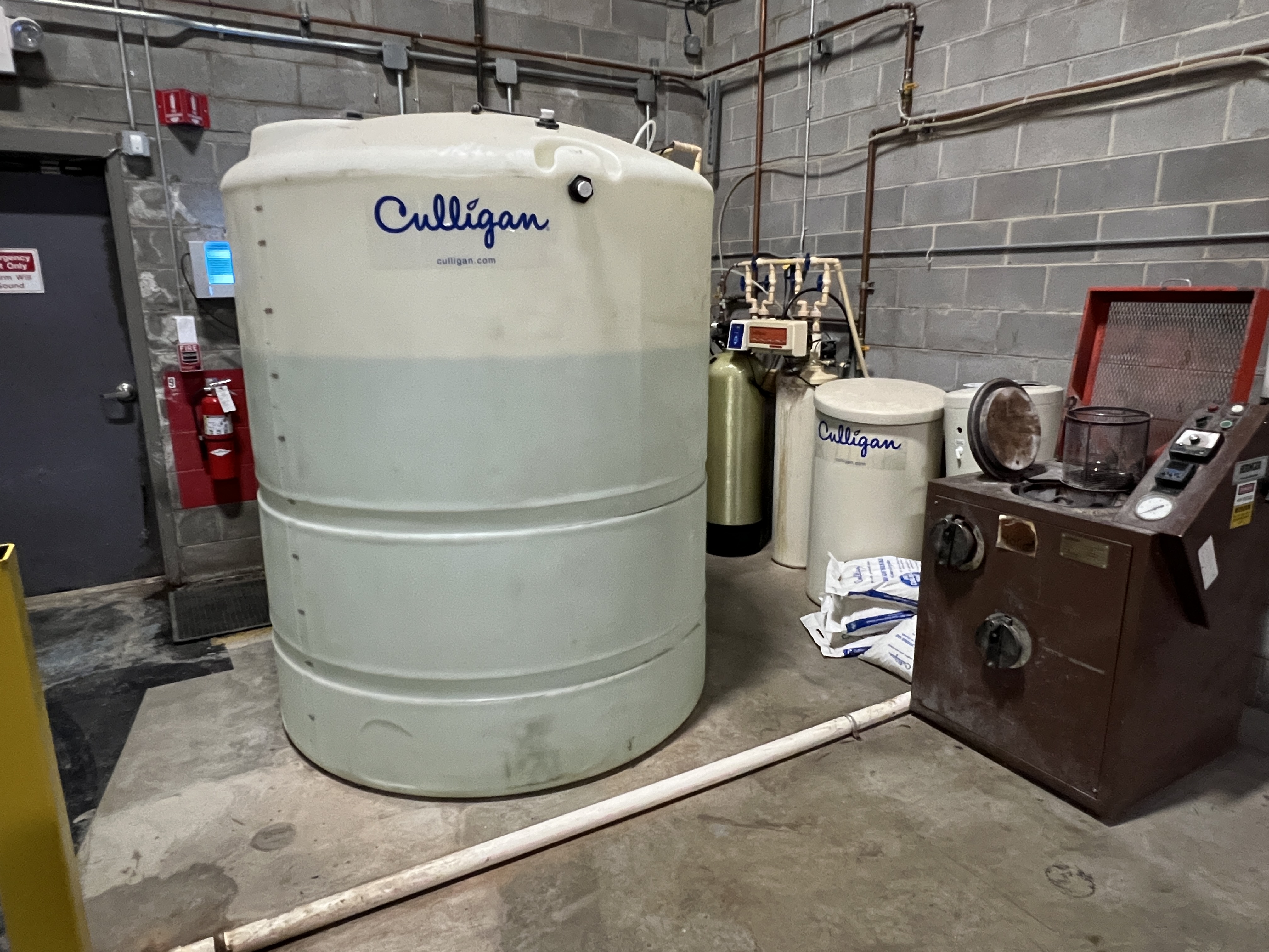 CULLIGAN HI-FLO 2 WATER CONDITIONING SYSTEM For Sale | Aucto