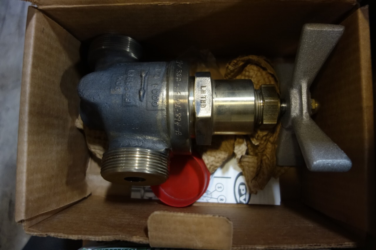 2 PALLETS OF ASSORTED VALVES AND VALVE ACCESSORIES