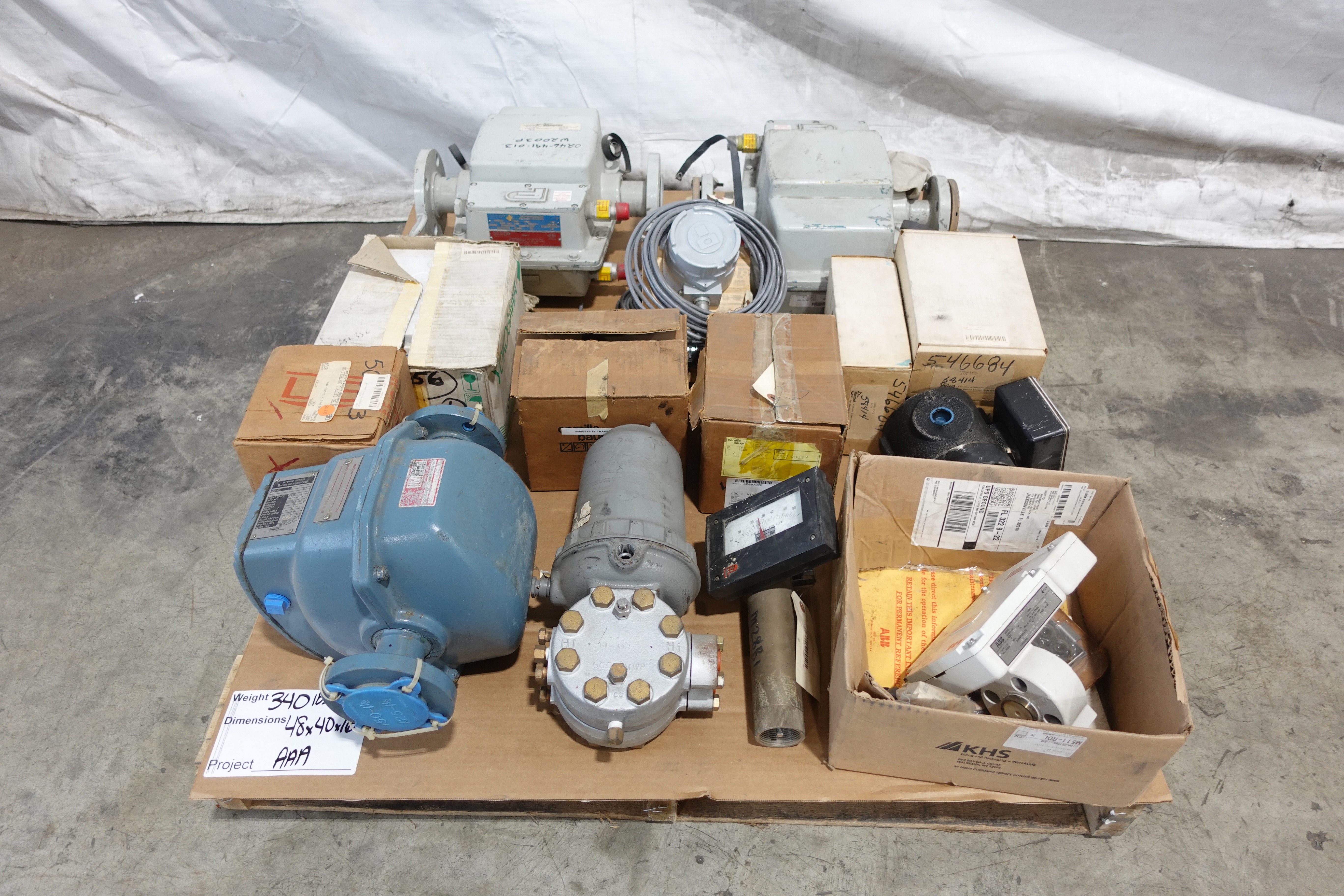 SKU 1728488 - PALLET OF ASSORTED METERS For Sale | Aucto