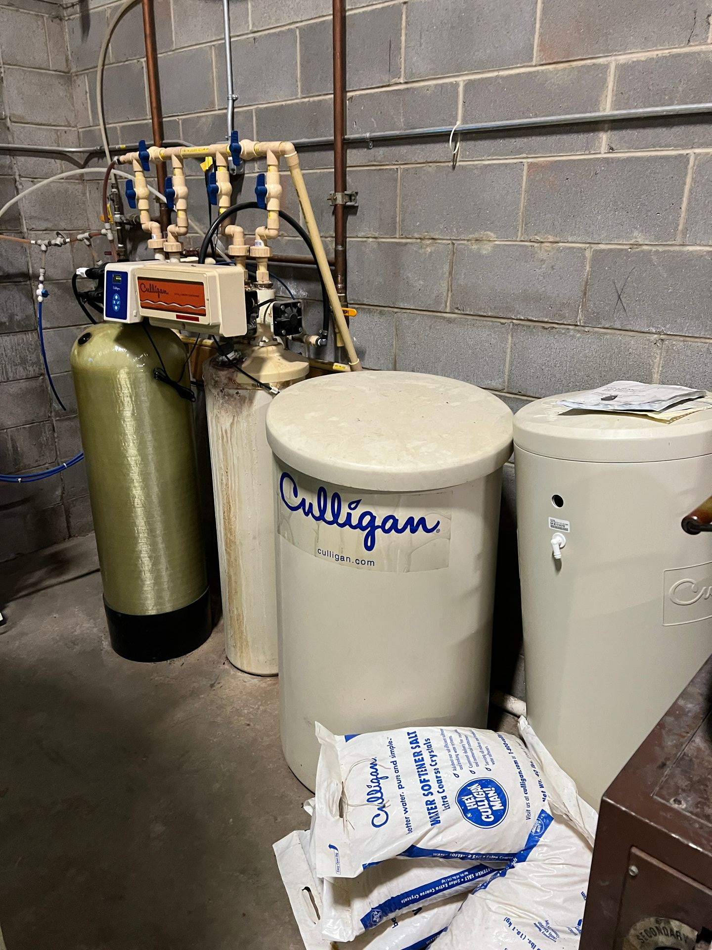 CULLIGAN HI-FLO 2 WATER CONDITIONING SYSTEM For Sale | Aucto