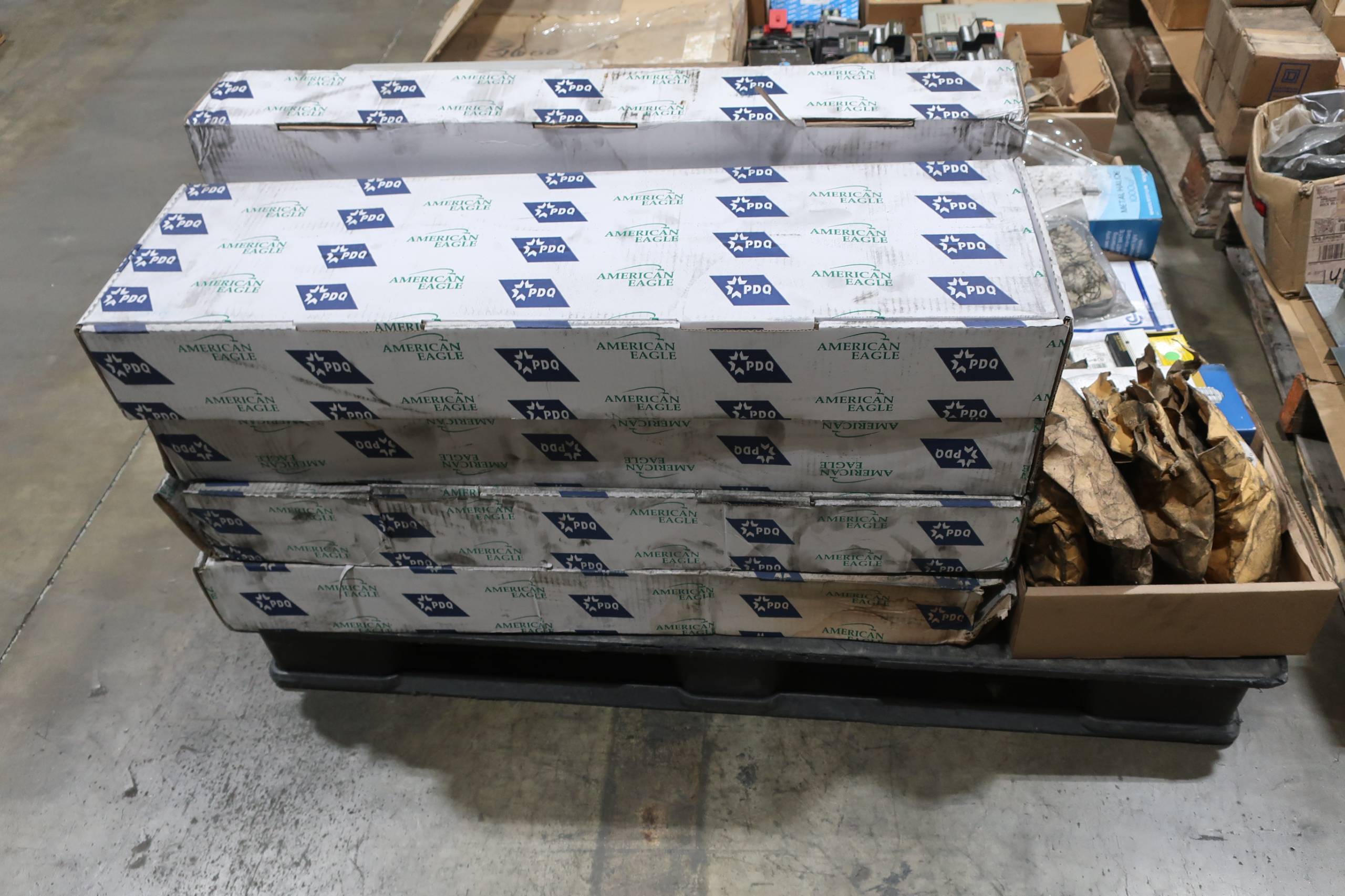 4 PALLETS OF ASSORTED ELECTRICAL AND CONTROLS For Sale | Aucto