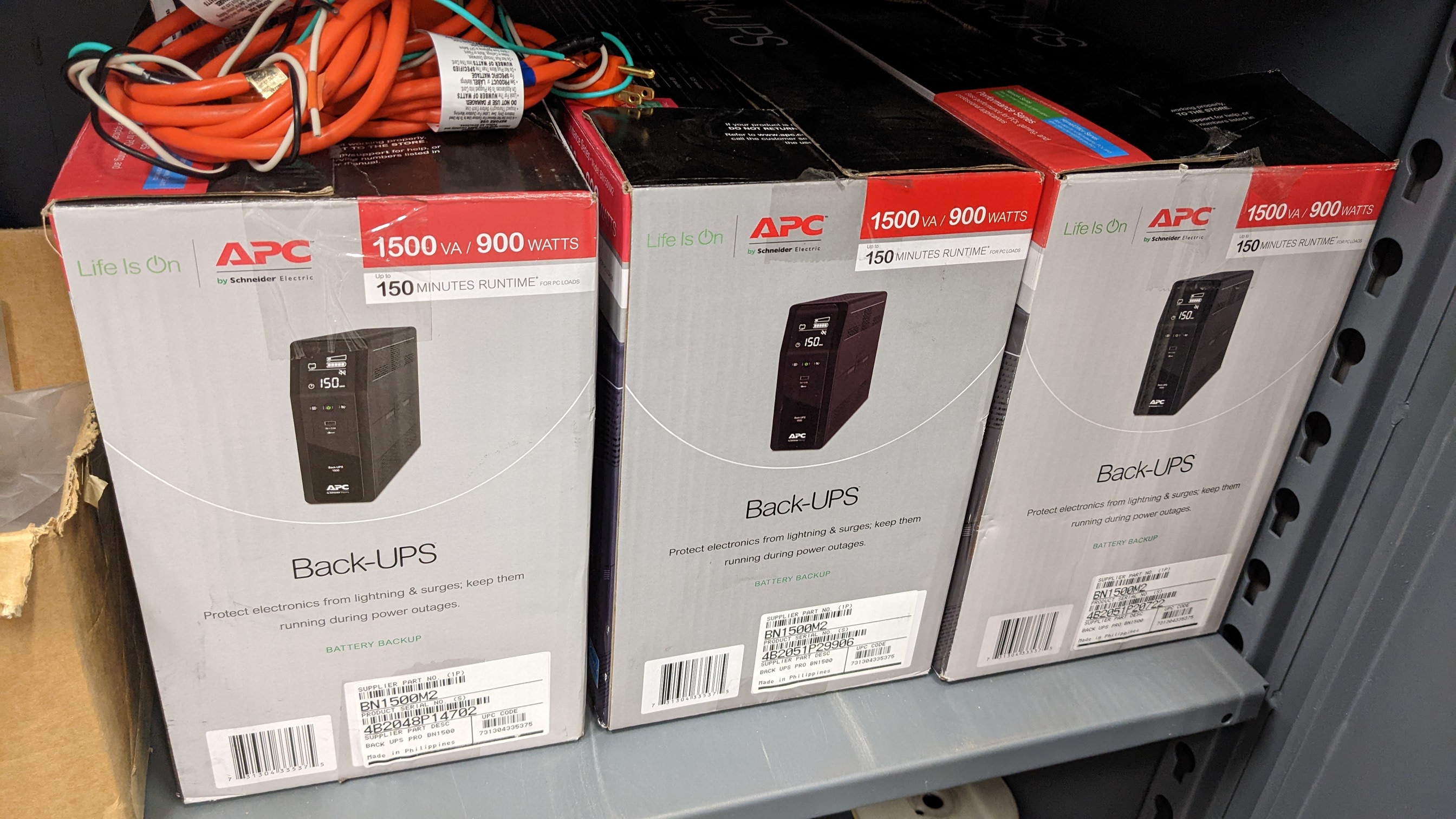 CABINET WITH CONTENTS